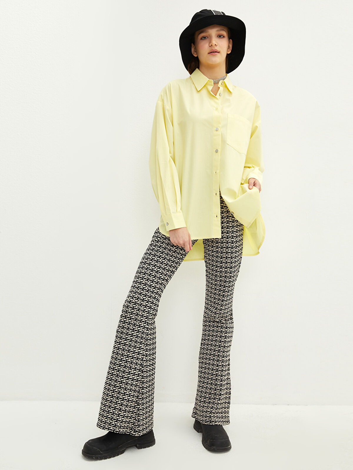 LCW LIMITED Beli Lastikli Dar Fit Desenli İspanyol Paça Kadın Pantolon