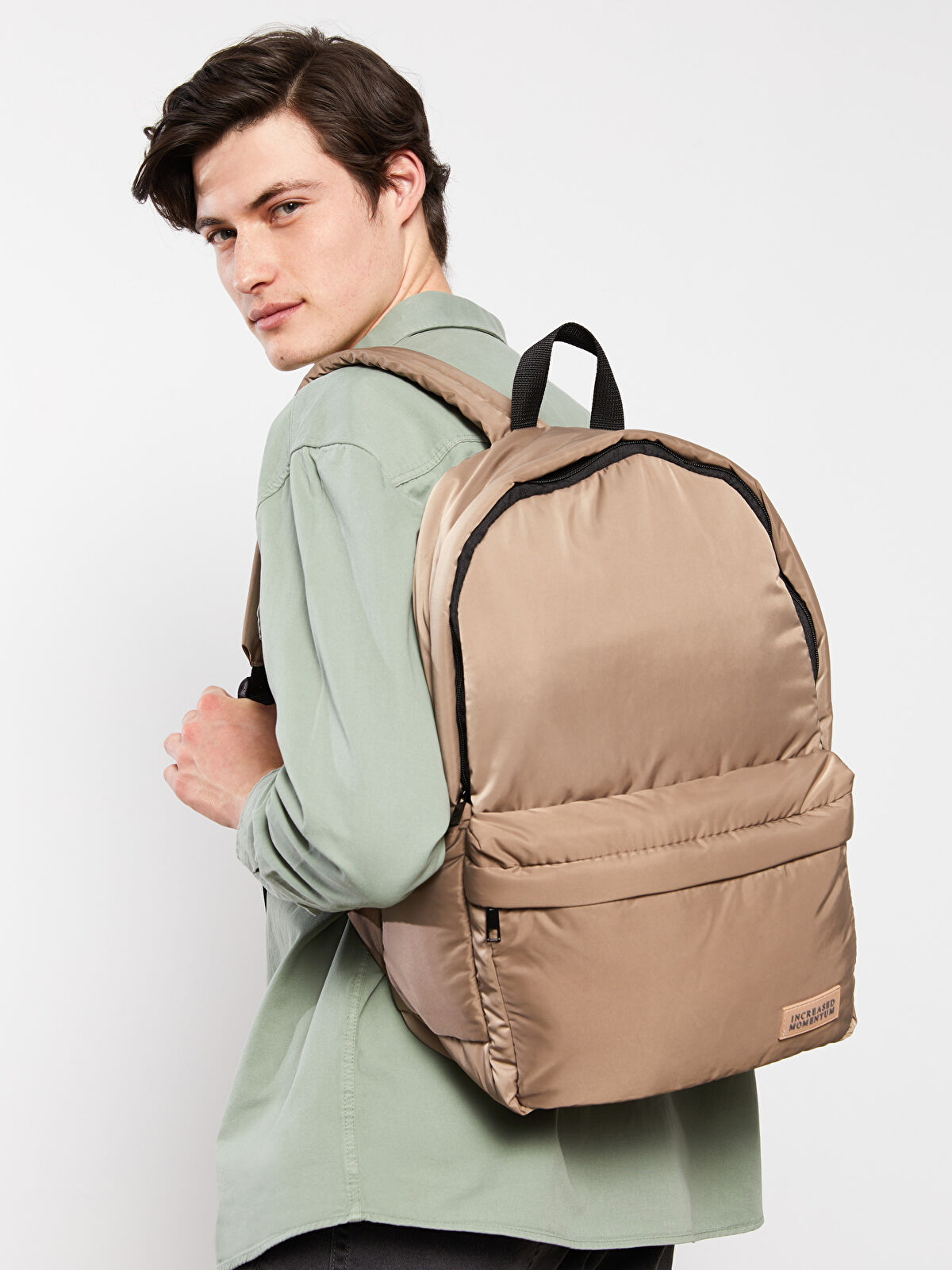 Etiket Baskılı Erkek Sırt Çantası