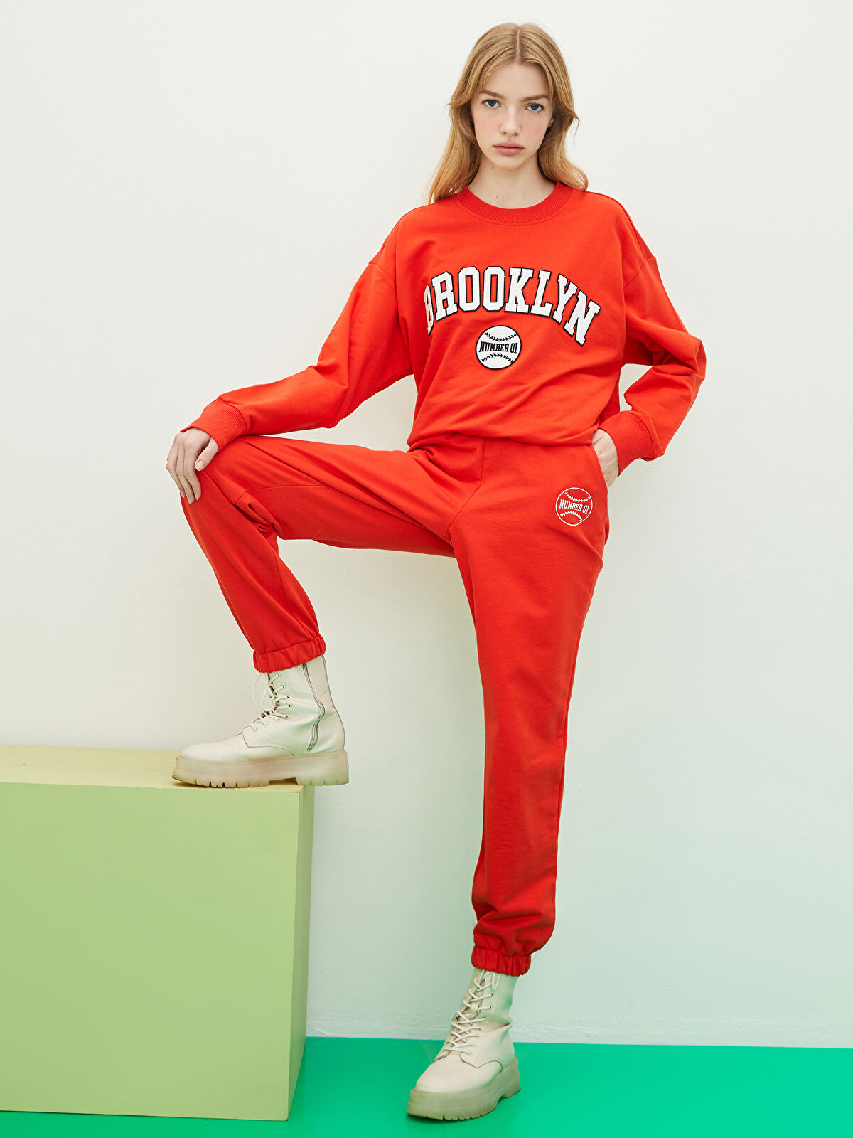 LCW LIMITED Beli Lastikli Baskılı Kadın Jogger Eşofman Altı