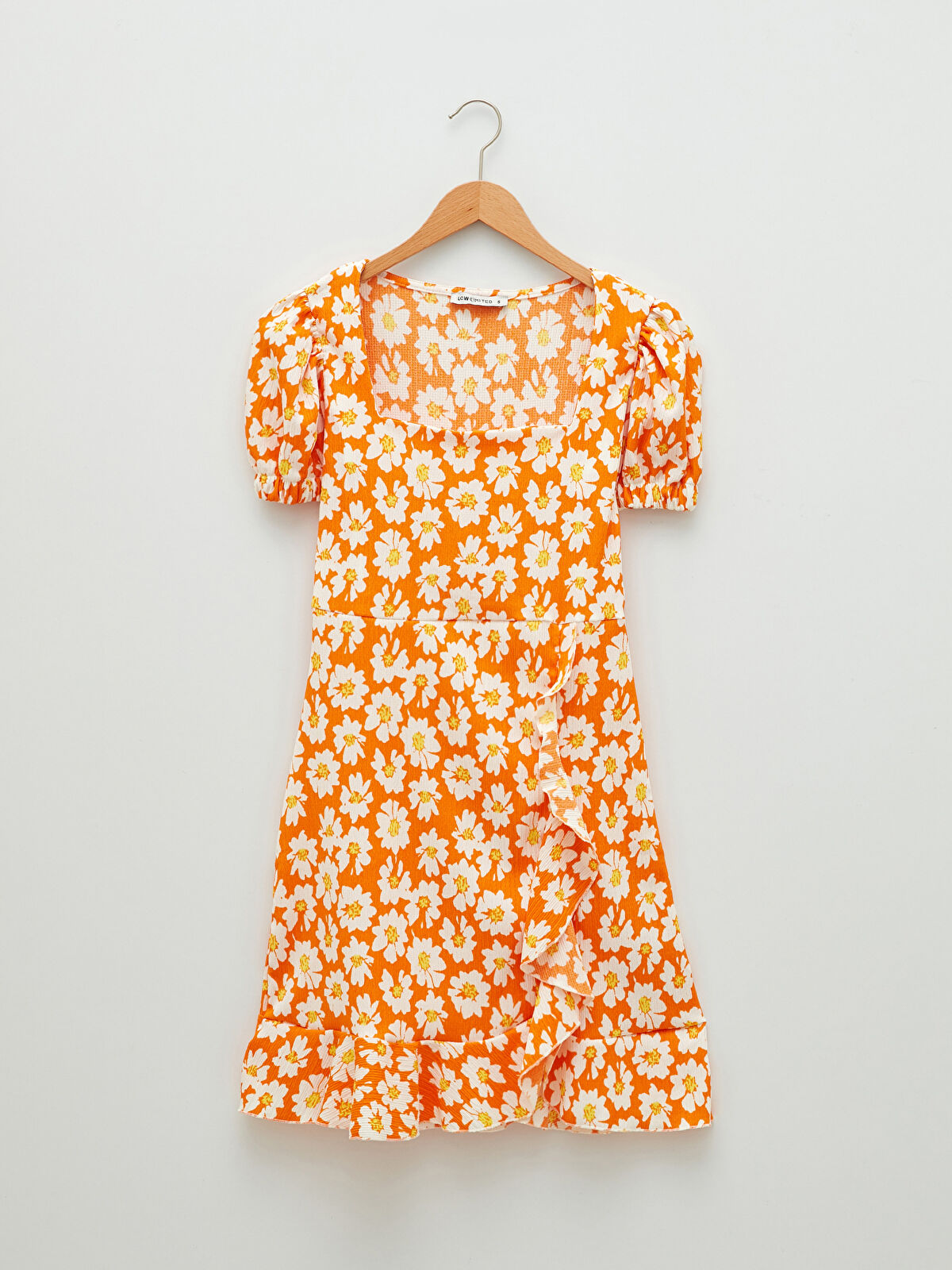 LCW LIMITED Kare Yaka Çiçekli Kısa Kollu Kadın Elbise