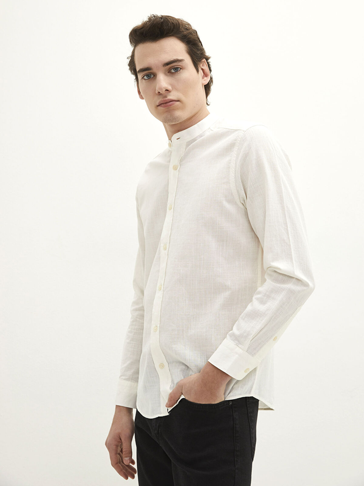 LCW CASUAL Slim Fit Hakim Yaka Uzun Kollu Erkek Gömlek