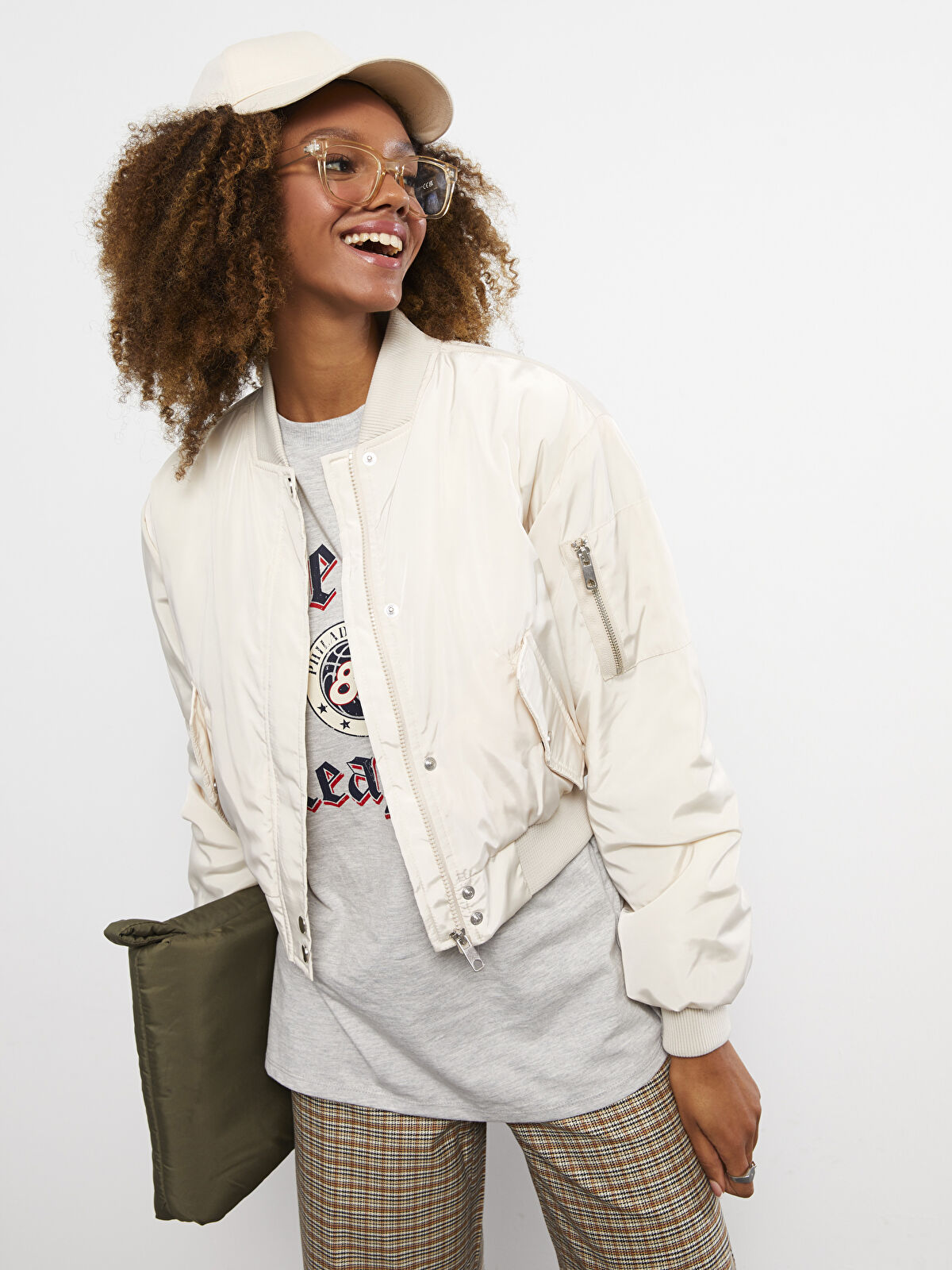 LCW CASUAL Kolej Yaka Düz Uzun Kollu Kadın Şişme Mont LCW CASUAL Kolej Yaka Düz Uzun Kollu Kadın Şişme Mont