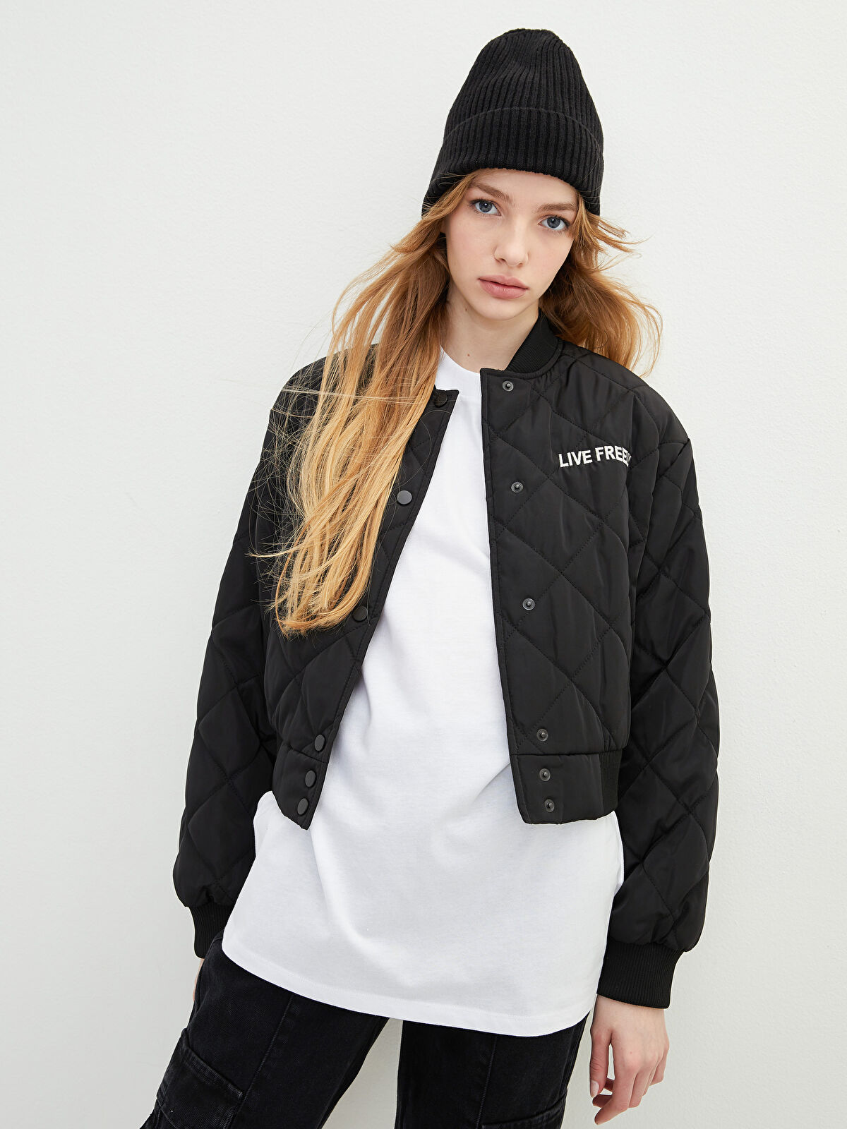 LCW CASUAL Kolej Yaka Nakışlı Uzun Kollu Kadın Şişme Mont