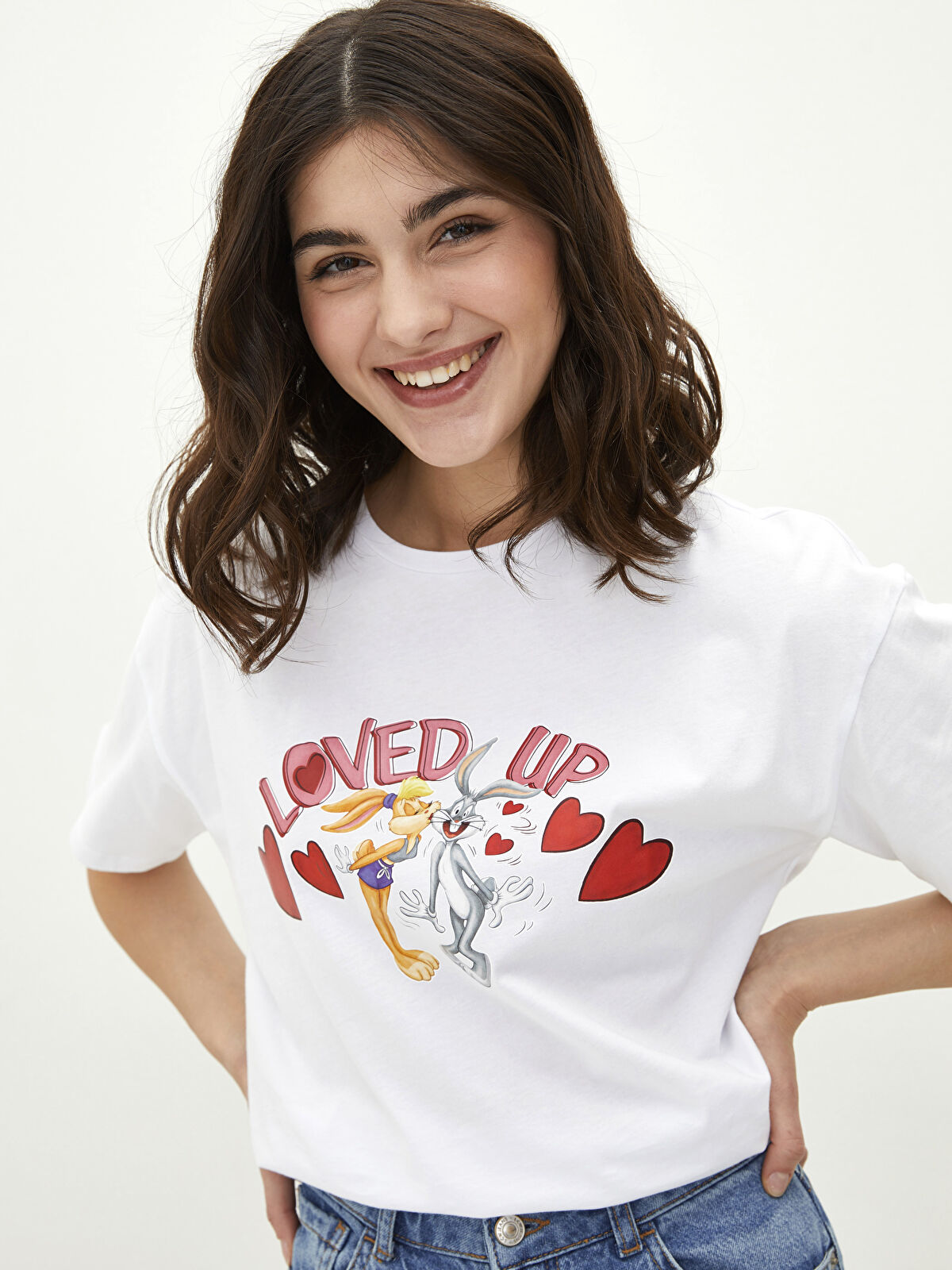 LCW CASUAL Bisiklet Yaka Looney Tunes Baskılı Kısa Kollu Pamuklu Kadın Tişört