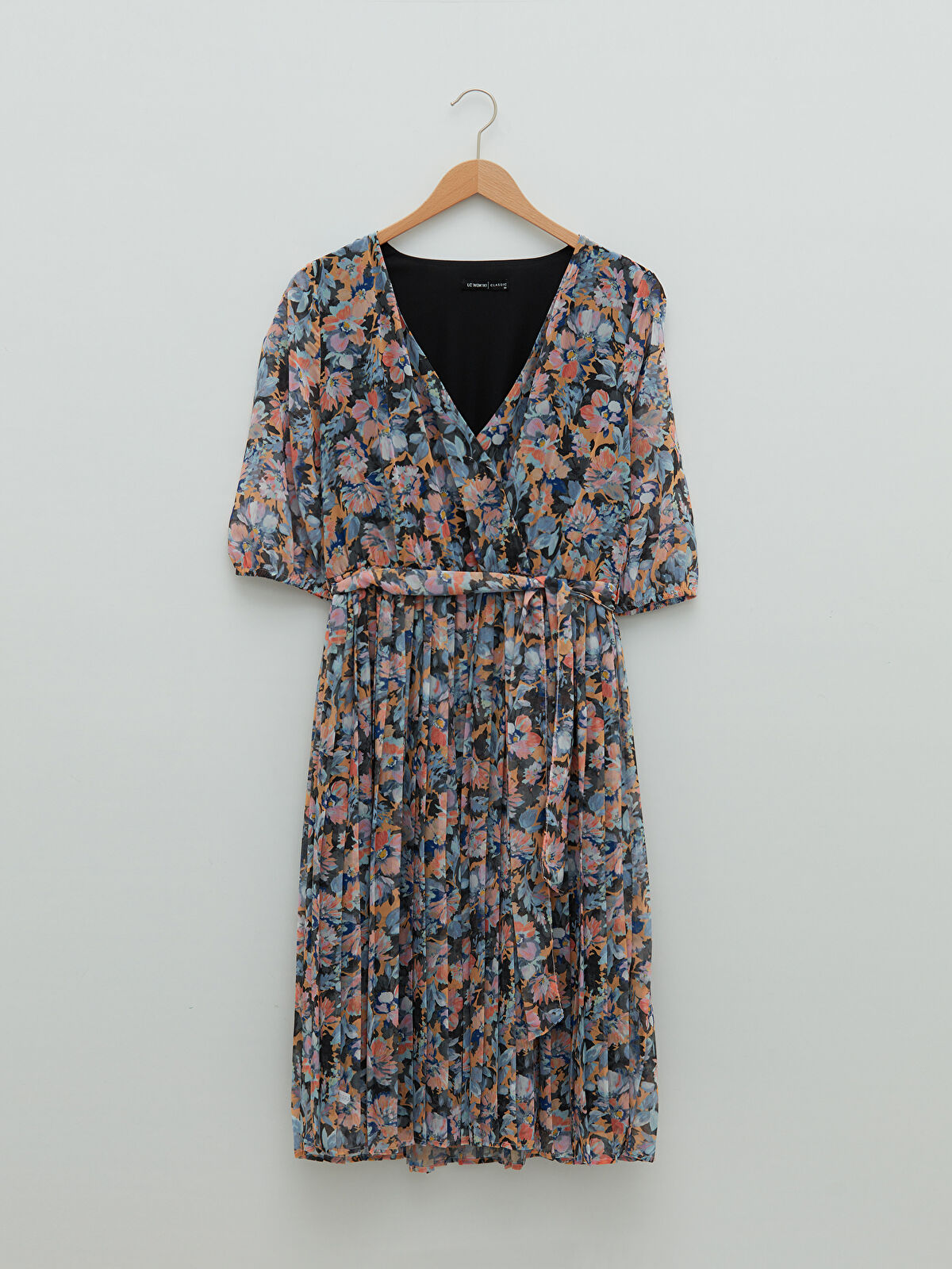 LCW CLASSIC Kruvaze Yaka Desenli Kısa Kollu Şifon Kadın Elbise