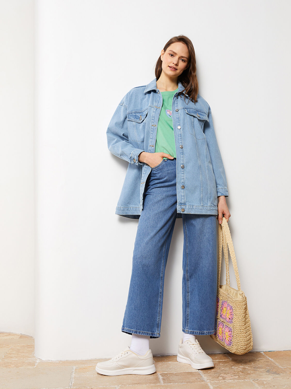 MODEST Standart Fit Düz Cep Detaylı Geniş Paça Kadın Rodeo Jean Pantolon