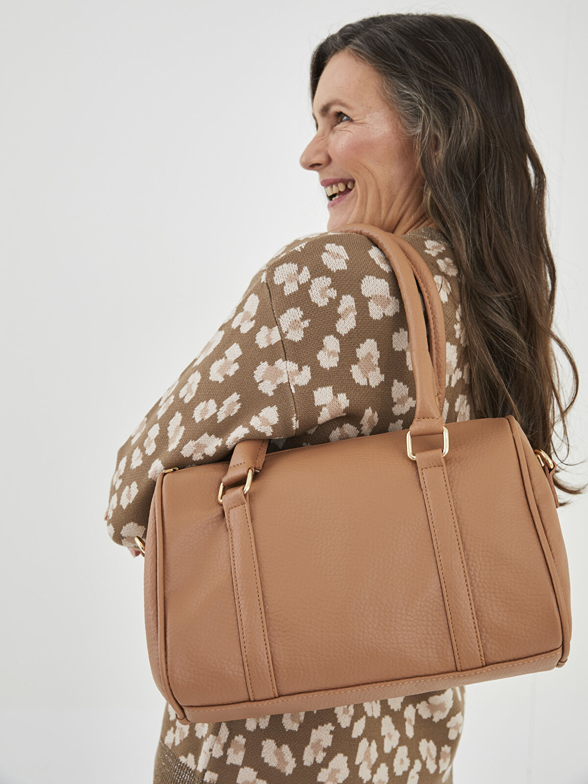 Askılı Deri Görünümlü Kadın Kol Çantası