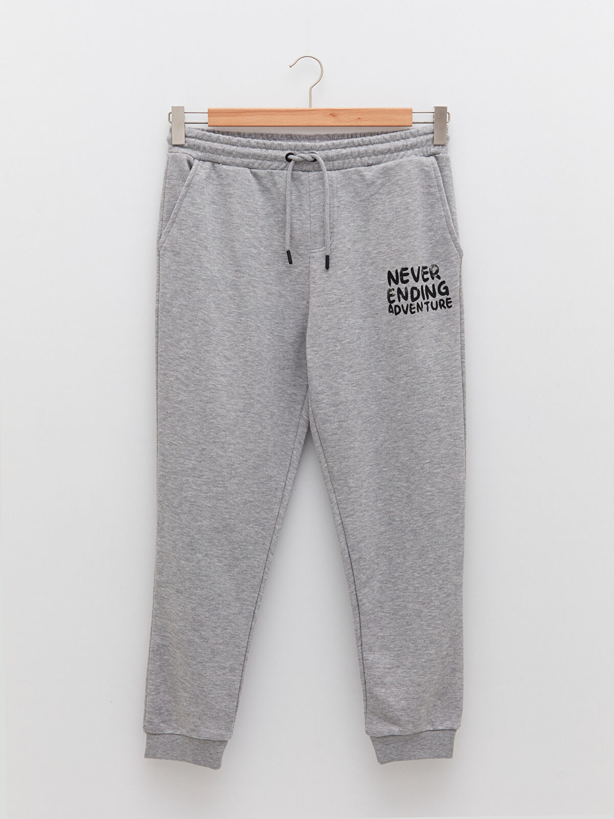 XSIDE Standart Kalıp Baskılı Erkek Jogger Eşofman Altı XSIDE Standart Kalıp Baskılı Erkek Jogger Eşofman Altı