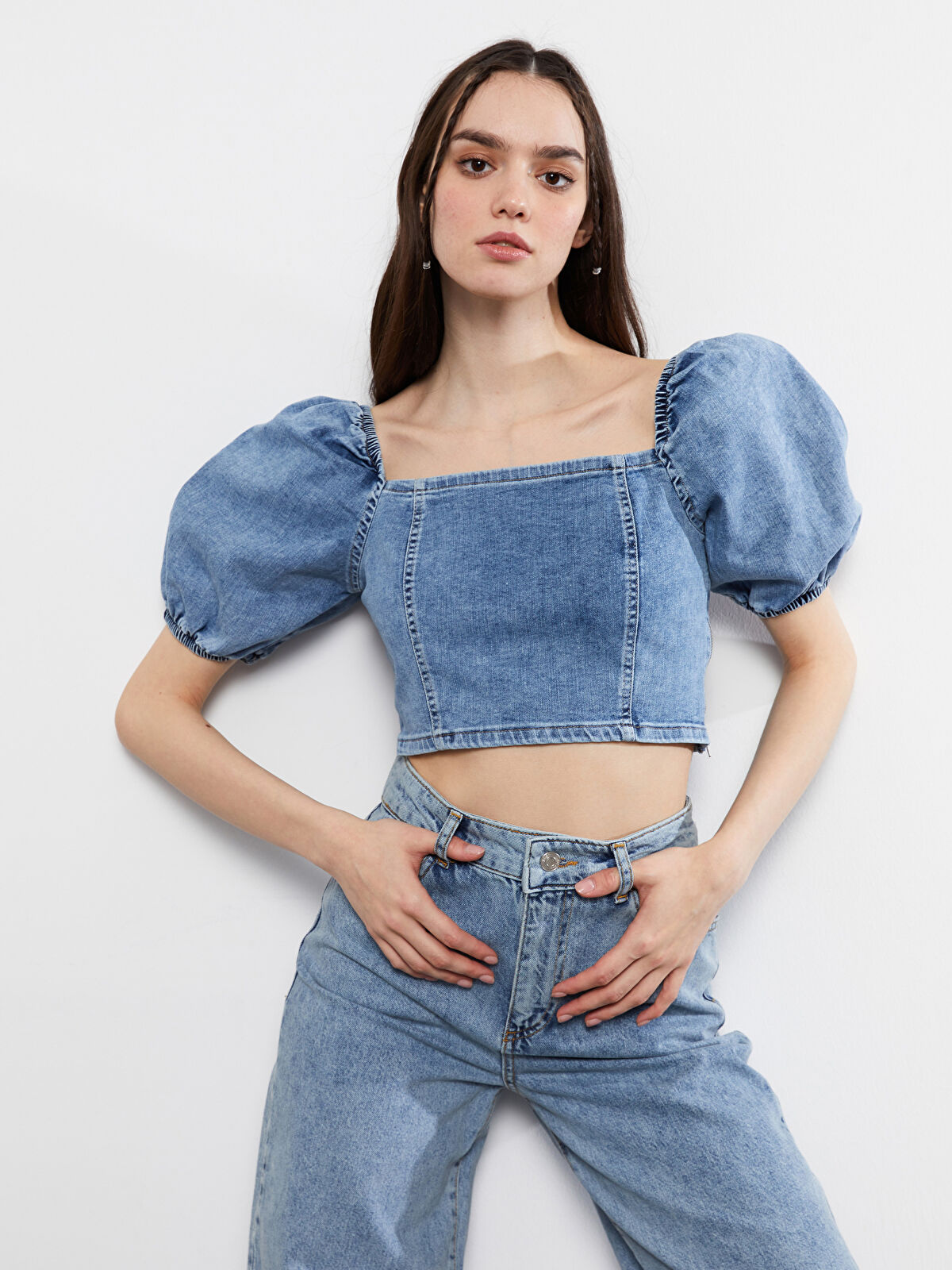 XSIDE Kare Yaka Düz Kısa Kollu Crop Kadın Jean Bluz