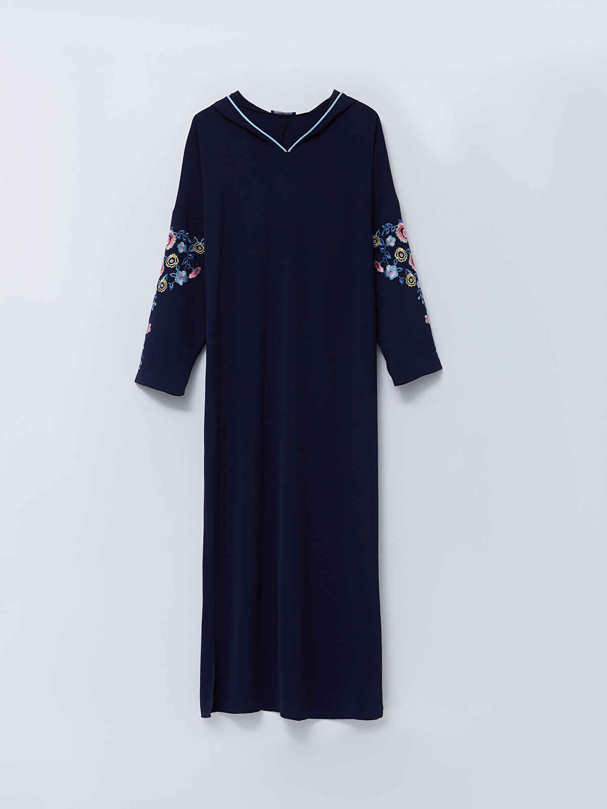 LCW CLASSIC Kapüşonlu Nakışlı Uzun Kollu Kadın Elbise