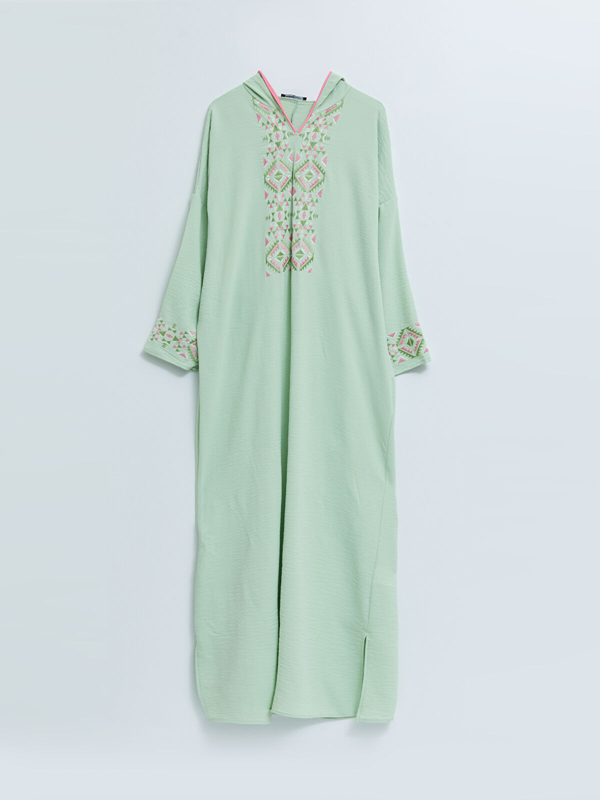 LCW CLASSIC Kapüşonlu Nakışlı Uzun Kollu Kadın Elbise