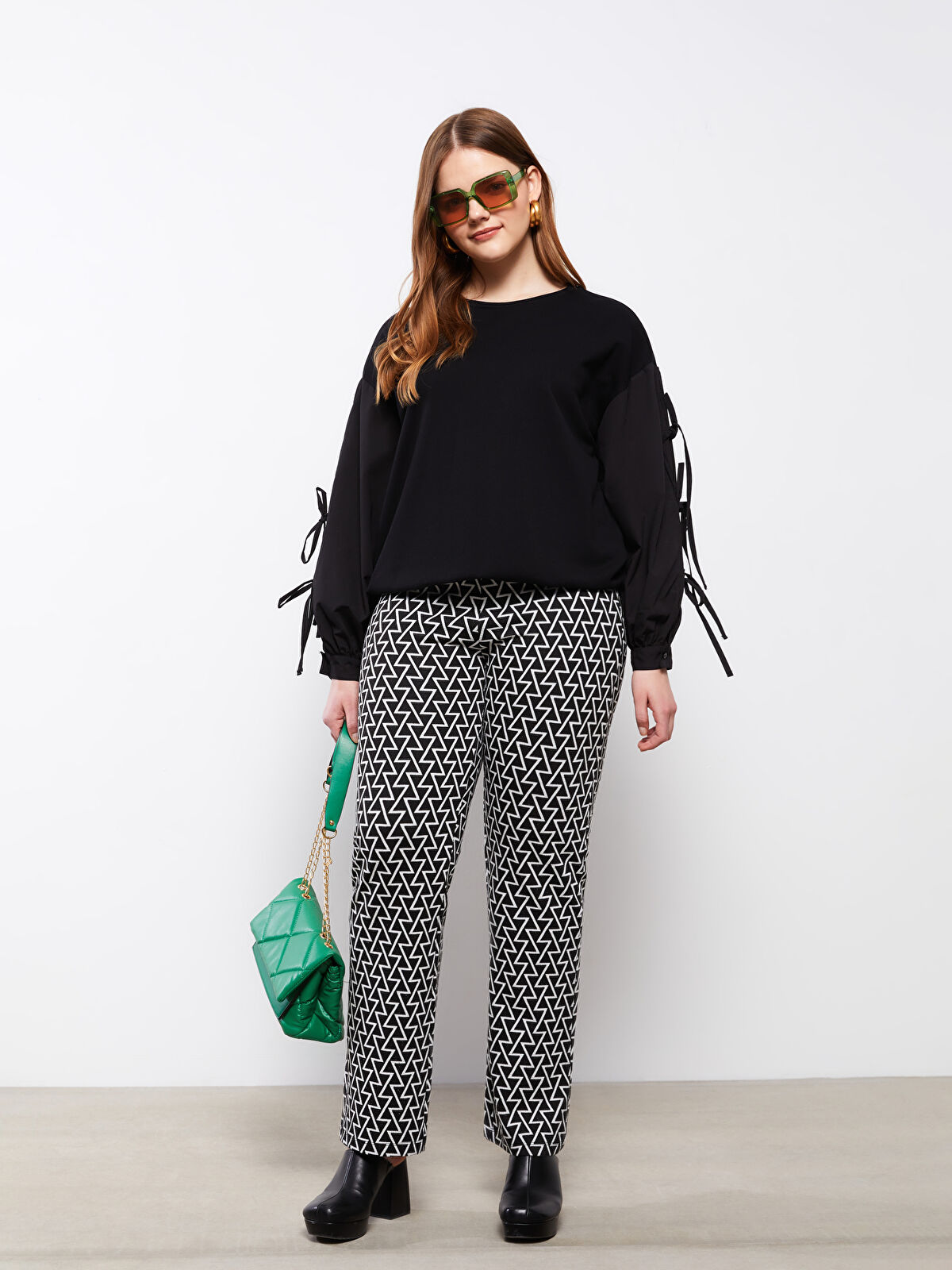 Büyük Beden Beli Fermuarlı Desenli Kadın Eşofman Altı