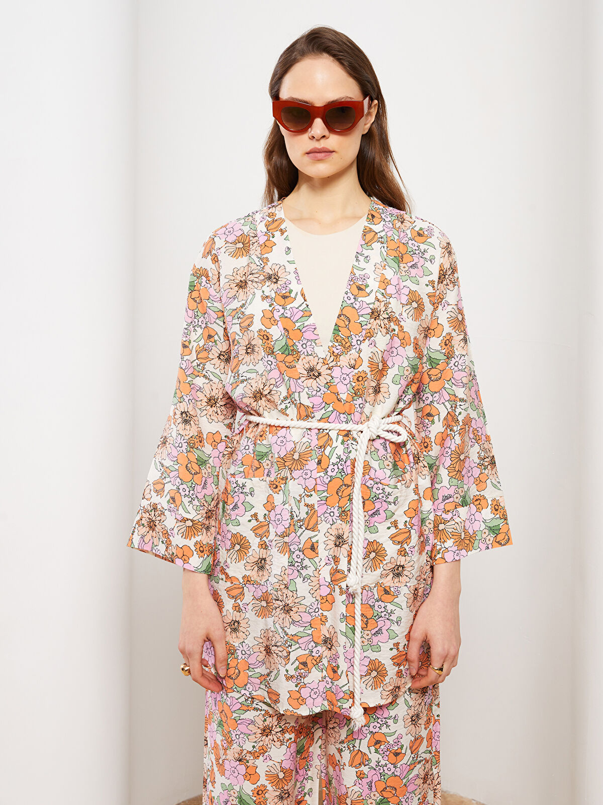 MODEST Kruvaze Yaka Desenli Uzun Kollu Oversize Kadın Kimono MODEST Kruvaze Yaka Desenli Uzun Kollu Oversize Kadın Kimono