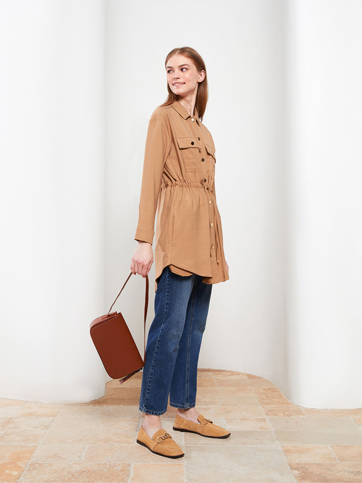 MODEST Gömlek Yaka Düz Uzun Kollu Oversize Kadın Tunik