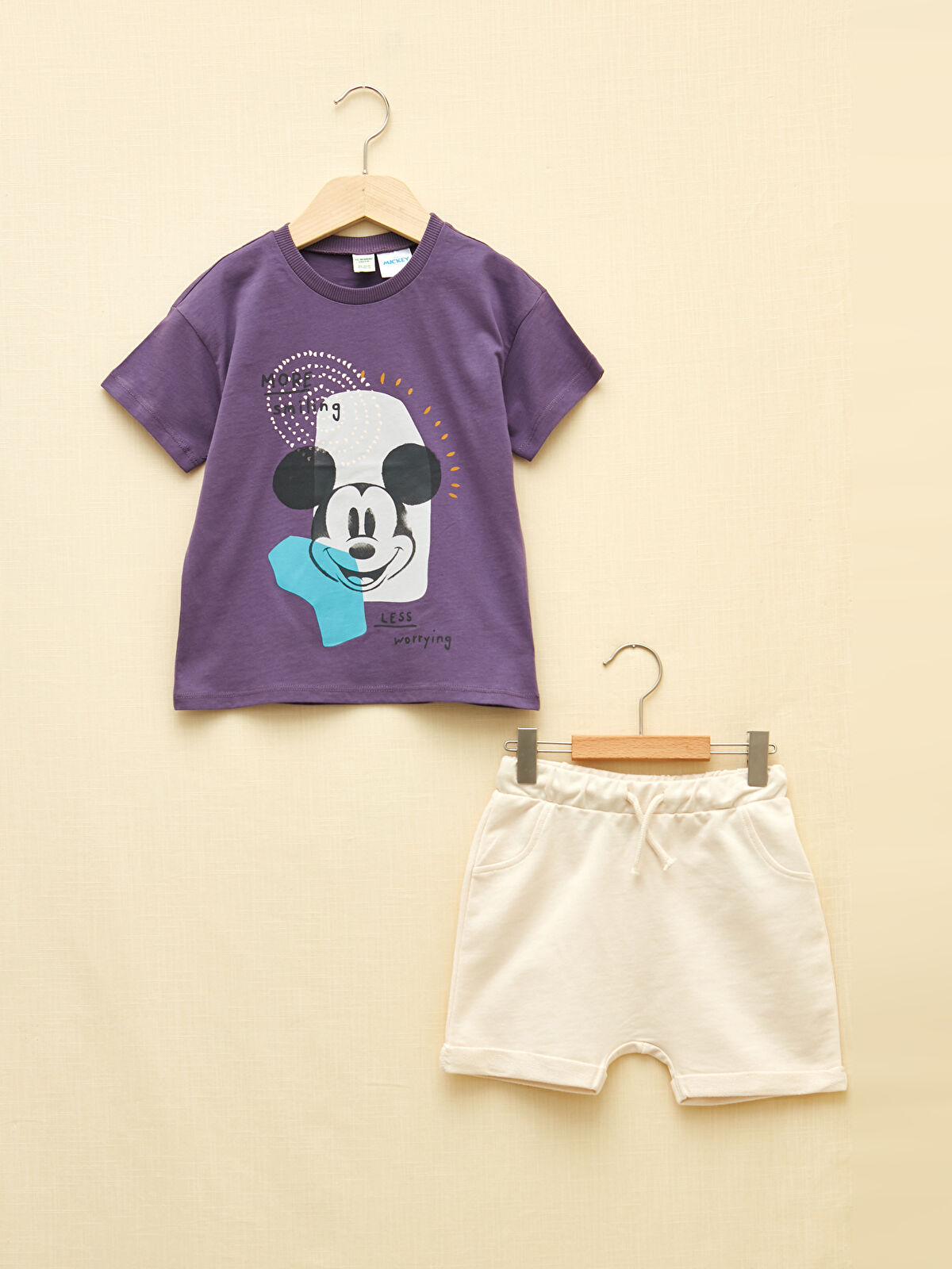LCW GREEN Bisiklet Yaka Kısa Kollu Mickey Mouse Baskılı Organik Pamuklu Erkek Bebek Tişört ve Şort 2'li Takım