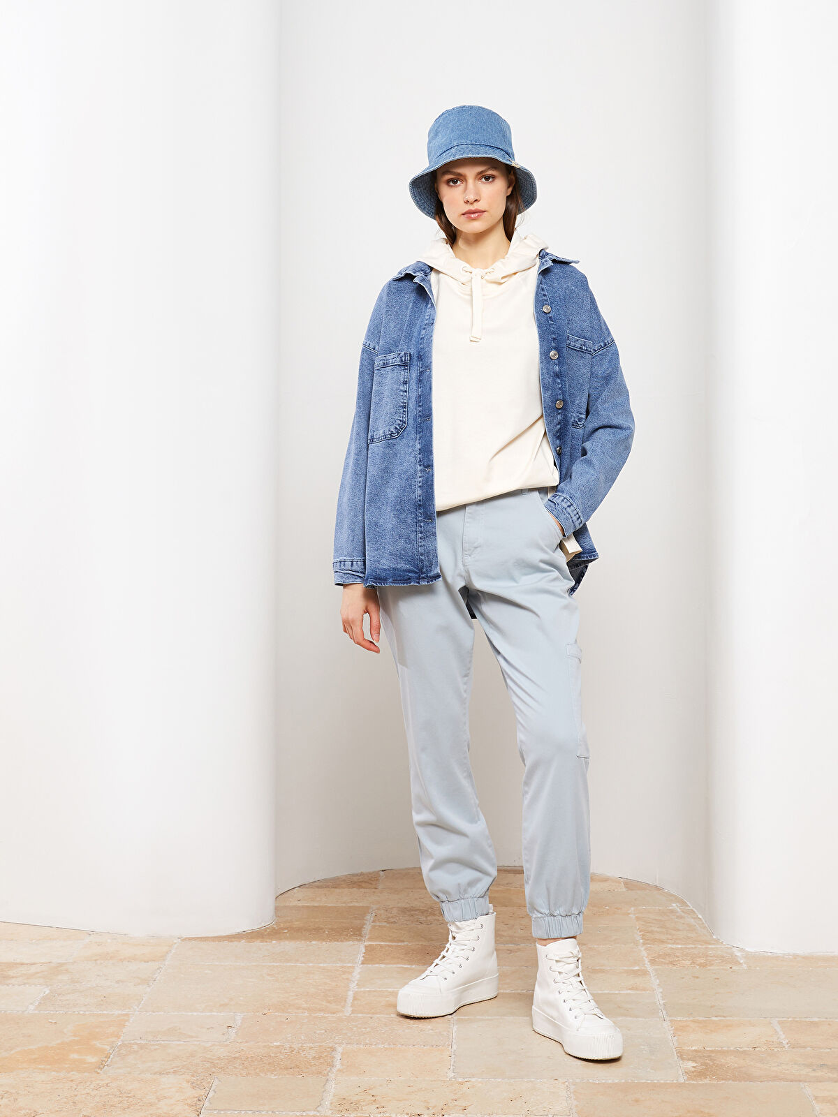 MODEST Rahat Kalıp Düz Cep Detaylı Gabardin Kadın Jogger Pantolon MODEST Rahat Kalıp Düz Cep Detaylı Gabardin Kadın Jogger Pantolon