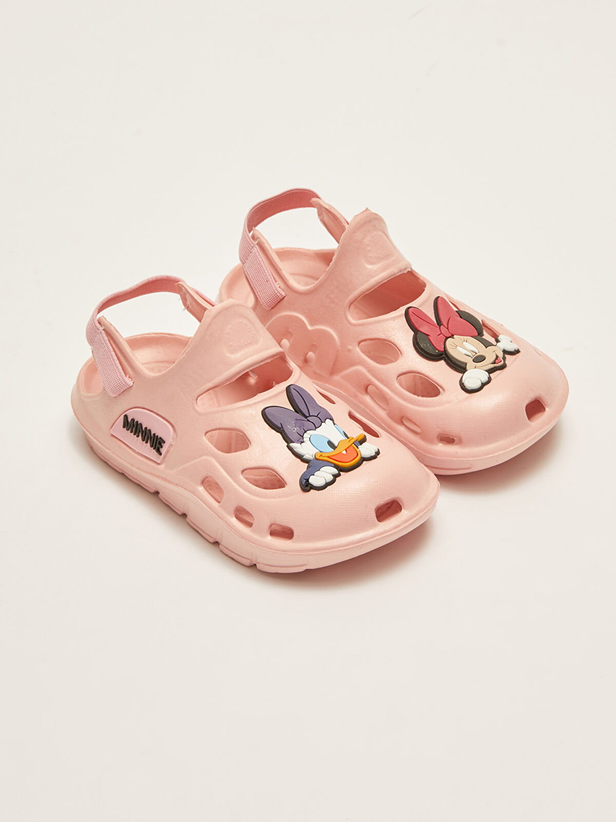 Minnie Mouse Lisanslı Delikli Kız Bebek Sandalet Minnie Mouse Lisanslı Delikli Kız Bebek Sandalet
