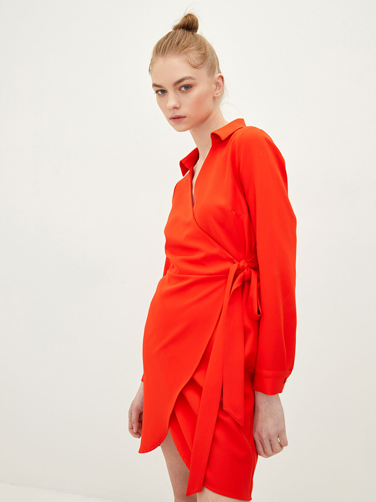 LCW CASUAL Kruvaze Yaka Düz Uzun Kollu Gabardin Kadın Elbise