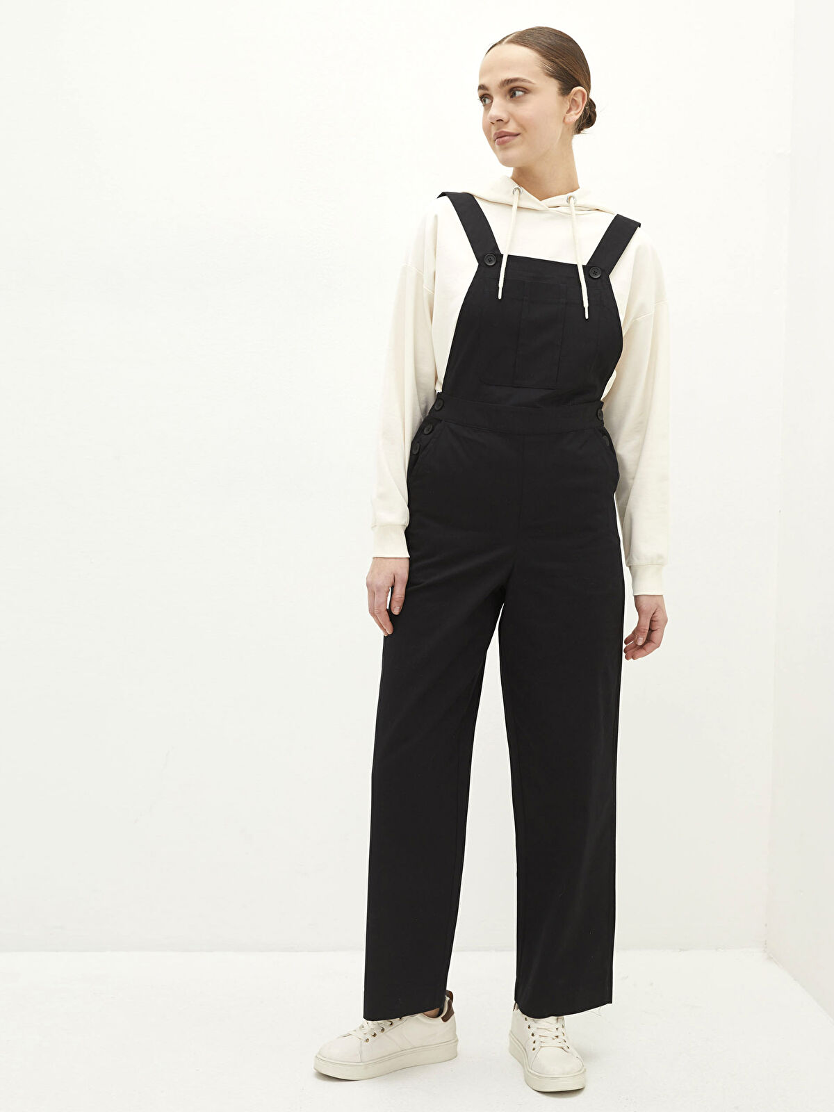 MODEST Kare Yaka Düz Askılı Gabardin Kadın Tulum MODEST Kare Yaka Düz Askılı Gabardin Kadın Tulum