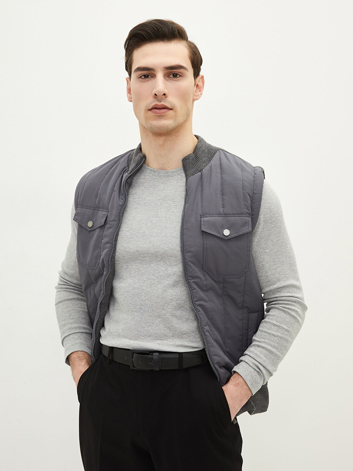 Standart Kalıp Dik Yaka Erkek Triko Yelek Standart Kalıp Dik Yaka Erkek Triko Yelek