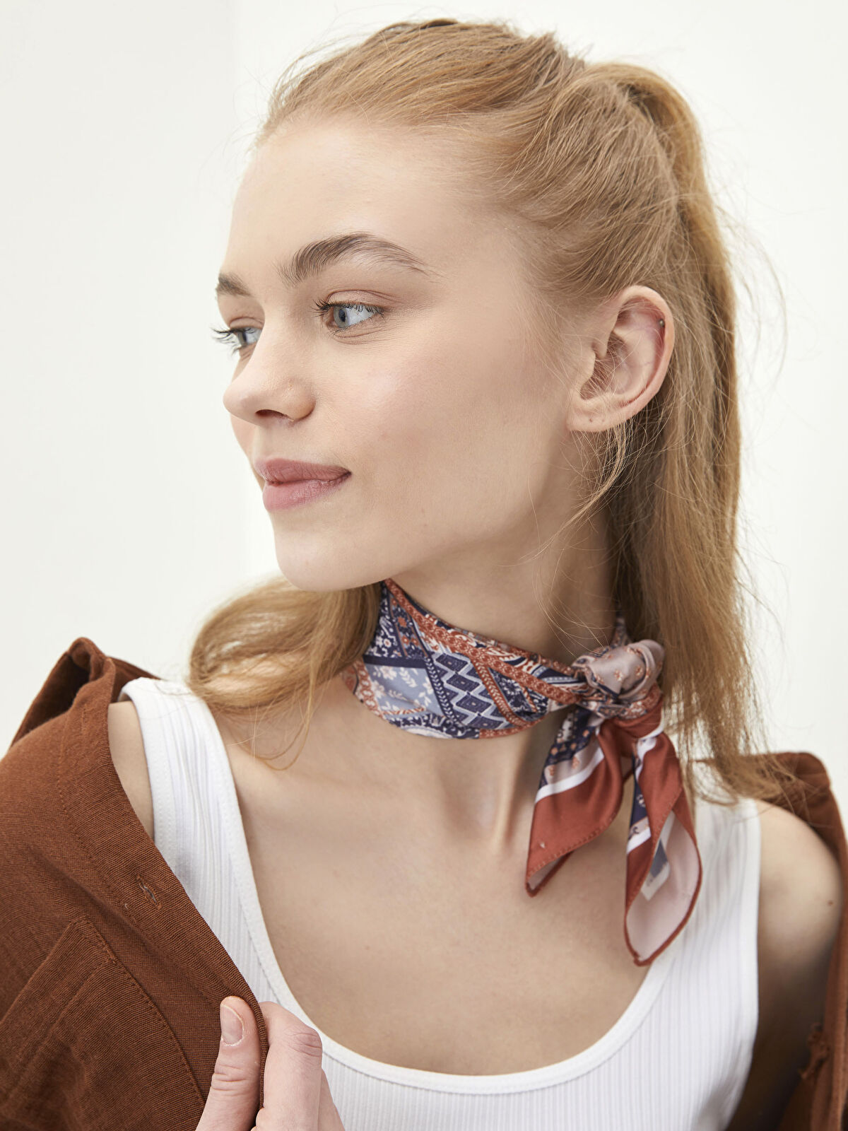 Desenli Kadın Bandana