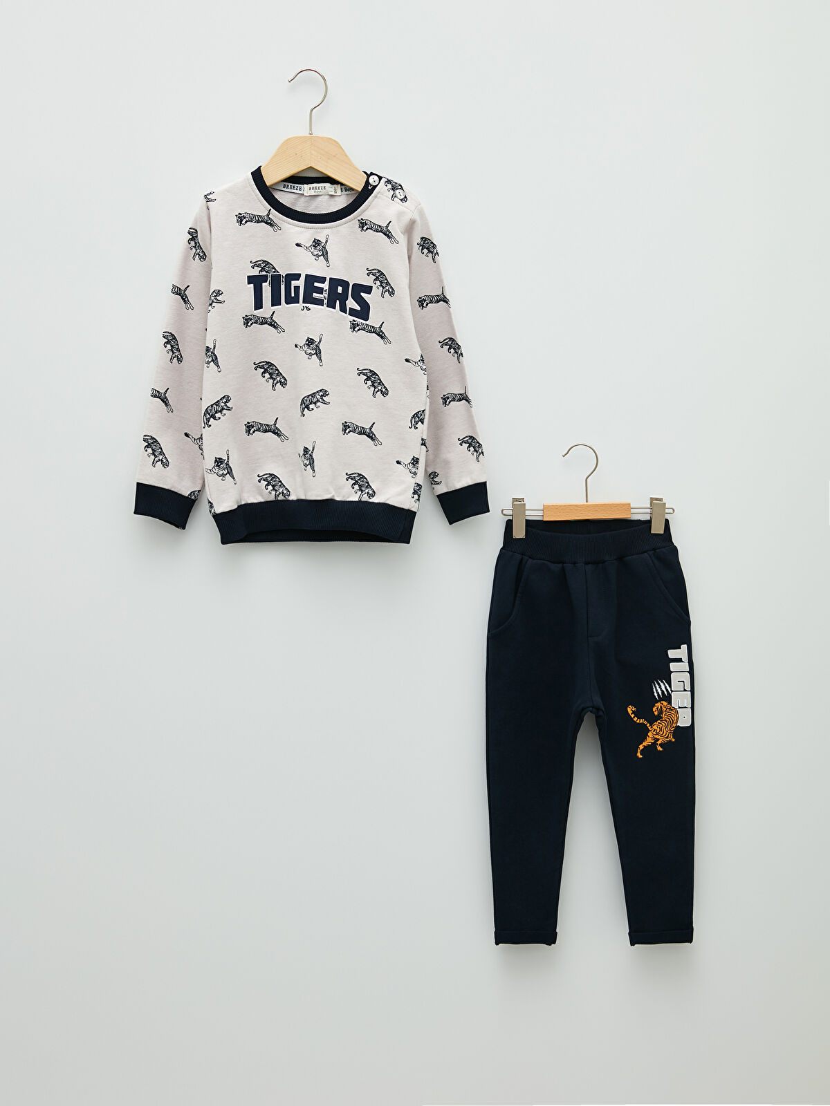 Breeze Bisiklet Yaka Uzun Kollu Baskılı Pamuklu Erkek Bebek 2'li Takım