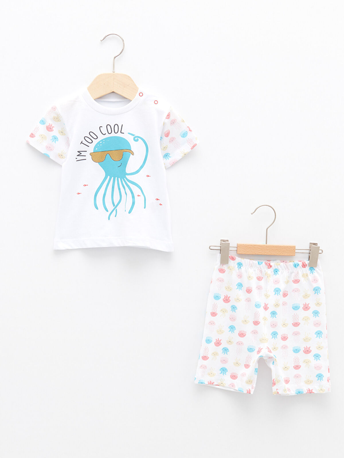 Luggi Baby Bisiklet Yaka Kısa Kollu Baskılı Pamuklu Kız Bebek Tişört ve Şort 2'li Takım