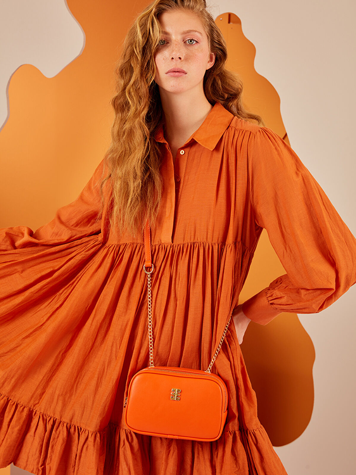 Pierre Cardin Zincir Askı Detaylı Kadın Çapraz Çanta Pierre Cardin Zincir Askı Detaylı Kadın Çapraz Çanta