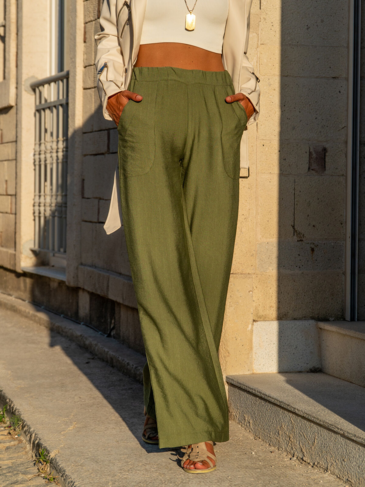 Güneşkızı Beli Lastikli Düz Cep Detaylı Keten Kadın Pantolon