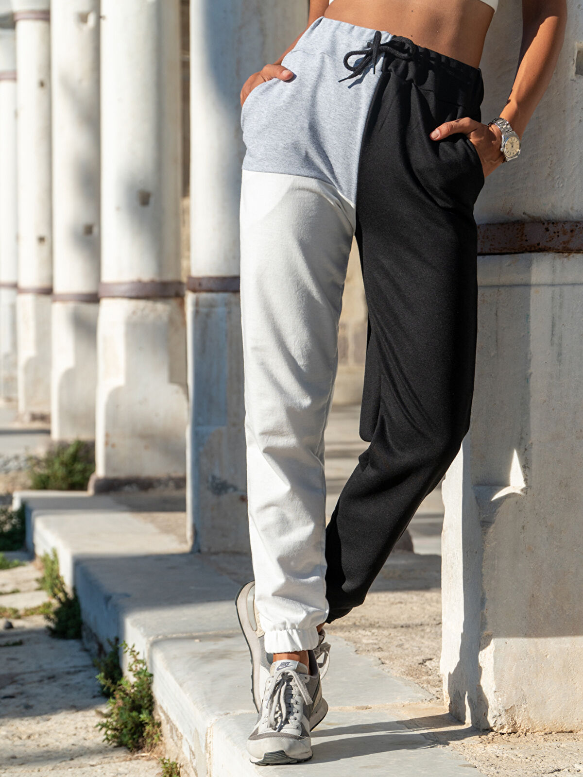 Güneşkızı Beli Lastikli Renk Bloklu Pamuklu Kadın Jogger Eşofman Altı Güneşkızı Beli Lastikli Renk Bloklu Pamuklu Kadın Jogger Eşofman Altı