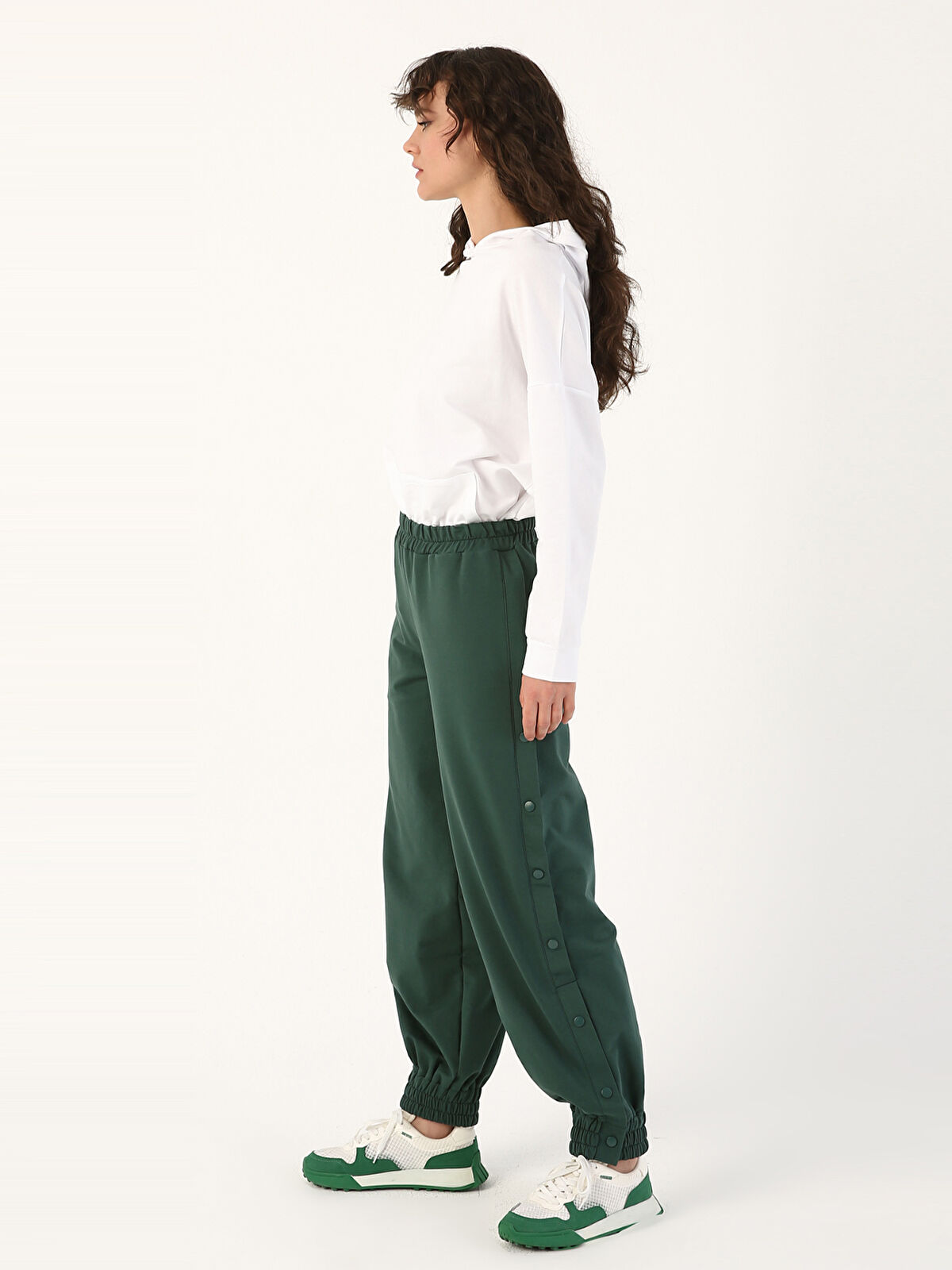 Allday Beli Lastikli Düz Cep Detaylı Kadın Jogger Eşofman Altı Allday Beli Lastikli Düz Cep Detaylı Kadın Jogger Eşofman Altı