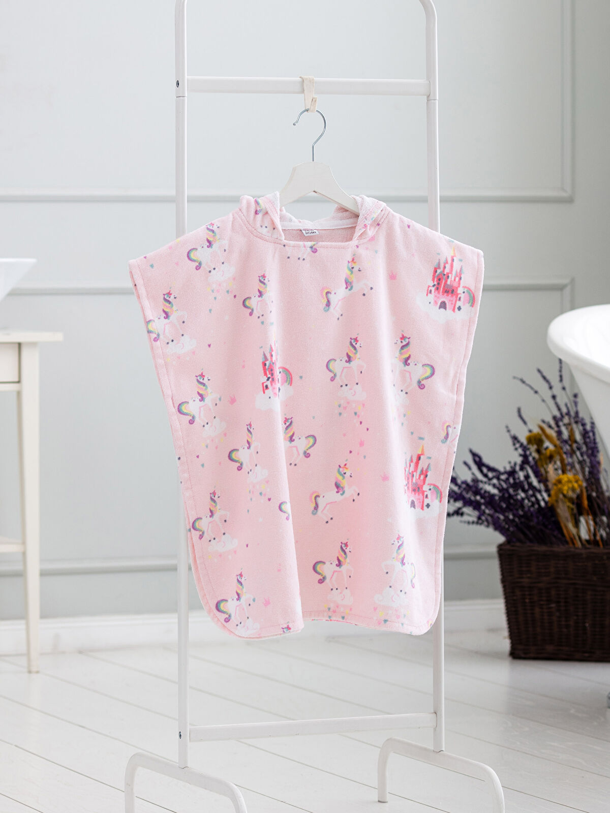 Kız Bebek Panço Havlu