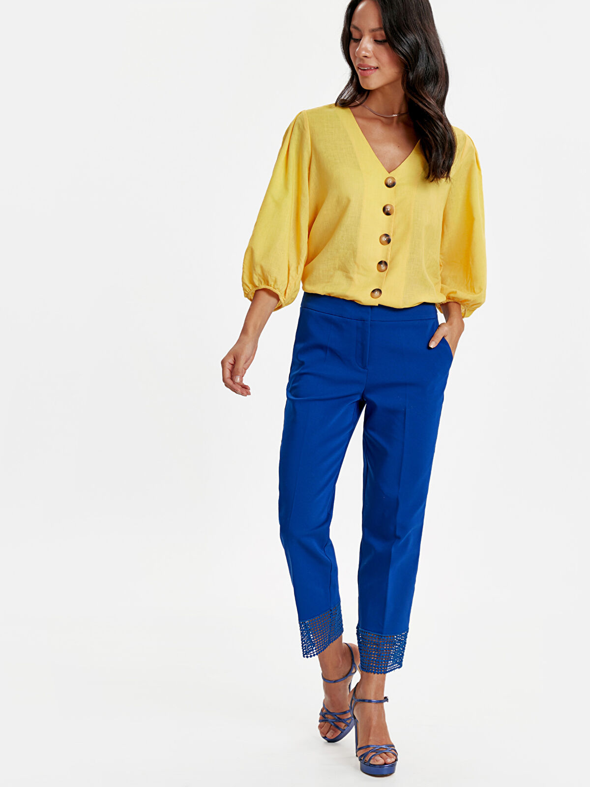 Paçaları Fistolu Bilek Boy Kumaş Pantolon