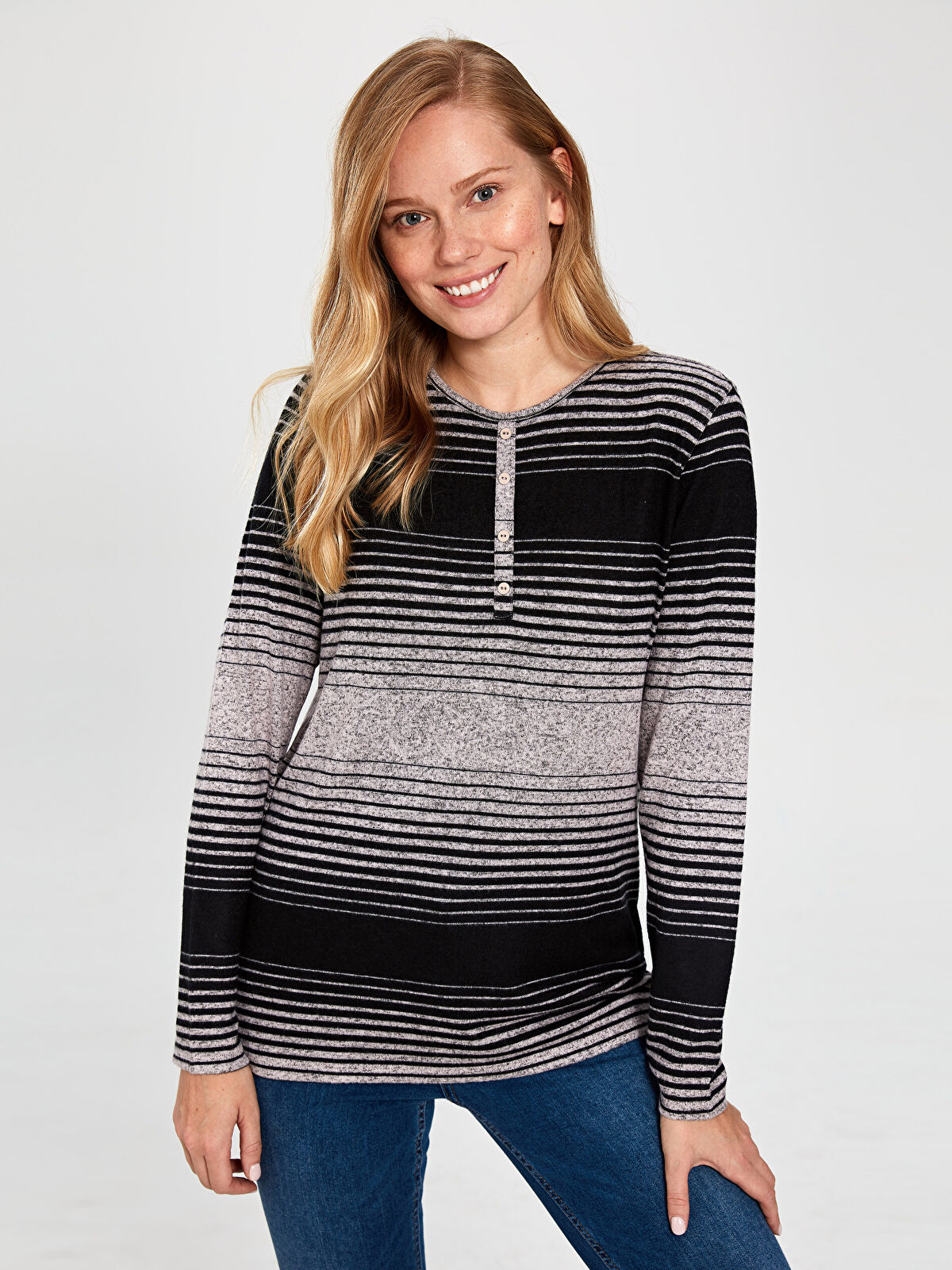 Çizgili Esnek Kısa Kollu Kadın Viskon Tişört