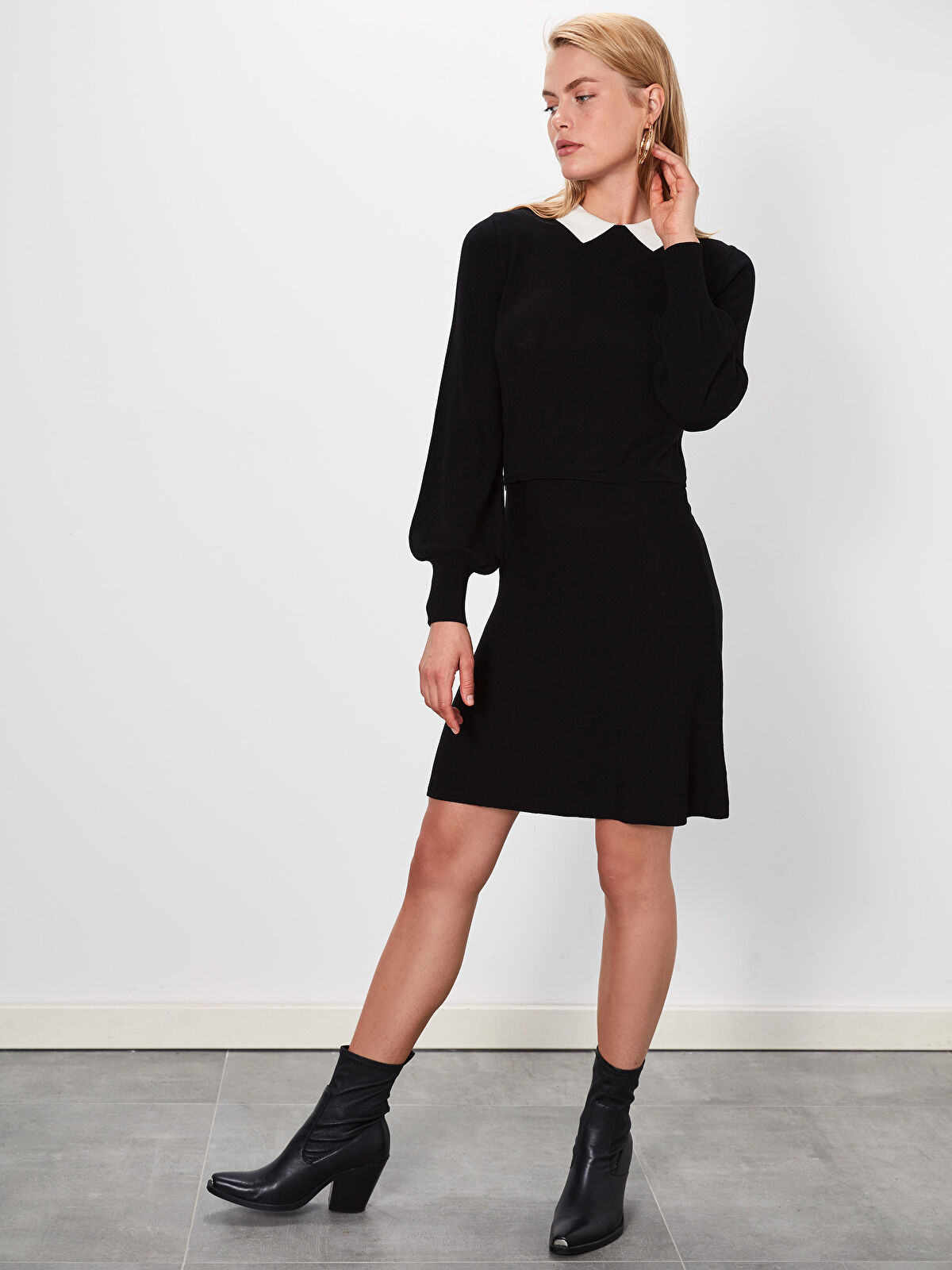 Yakalı Balon Kol İnce Triko Elbise