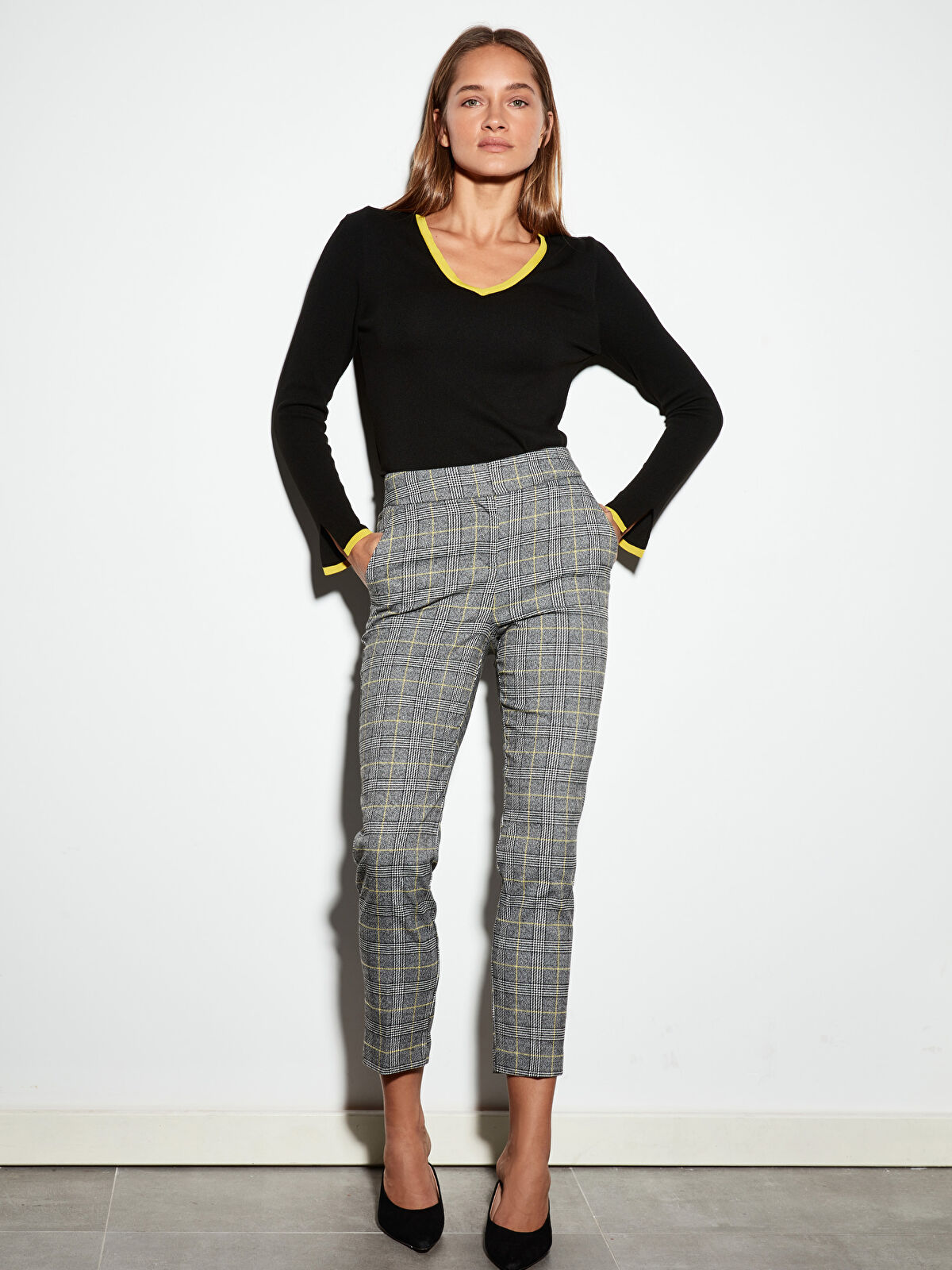 Beli Lastikli Bilek Boy Cigarette Pantolon