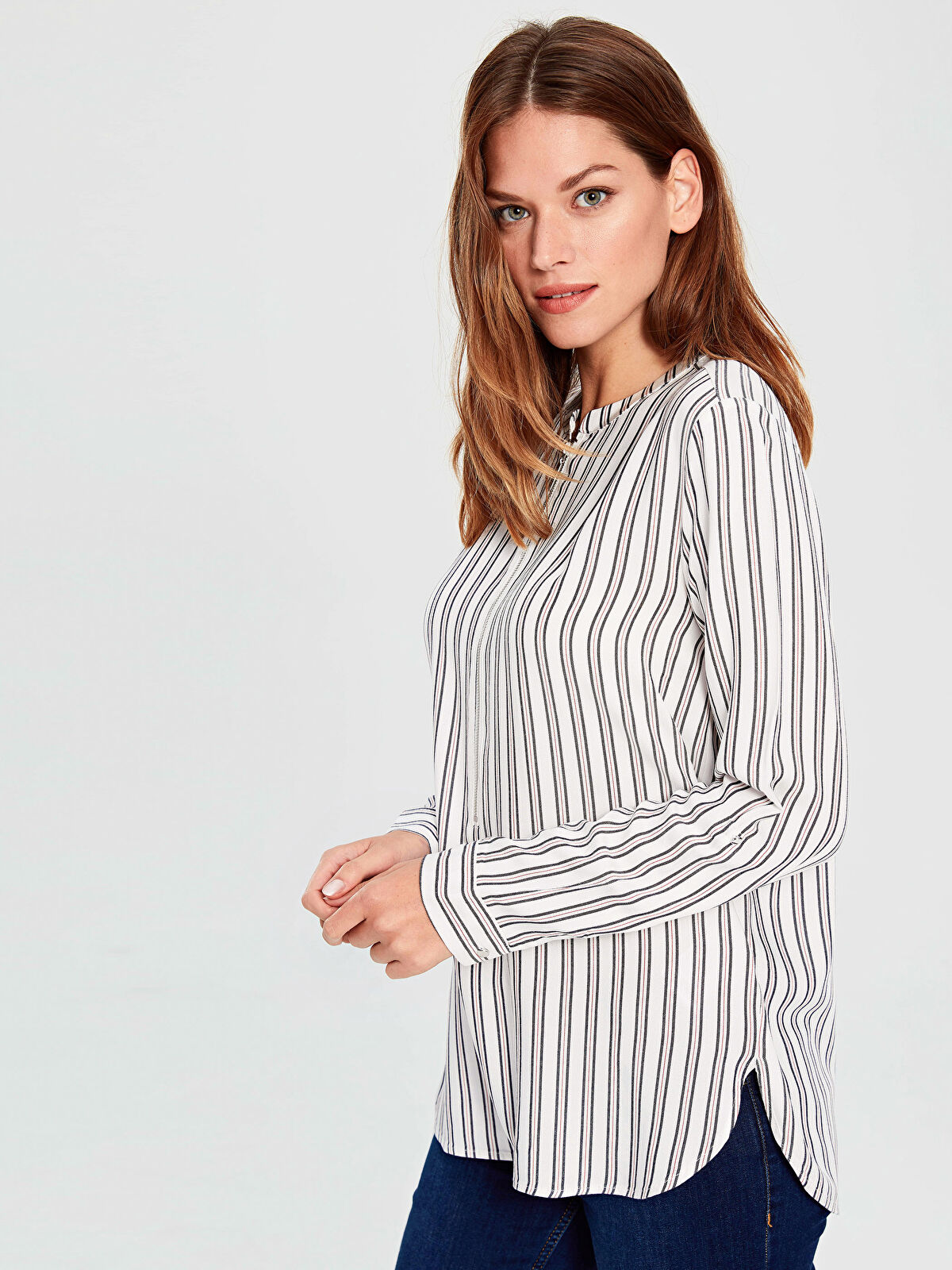 Hakim Yaka Çizgili Uzun Kollu Viskon Kadın Bluz