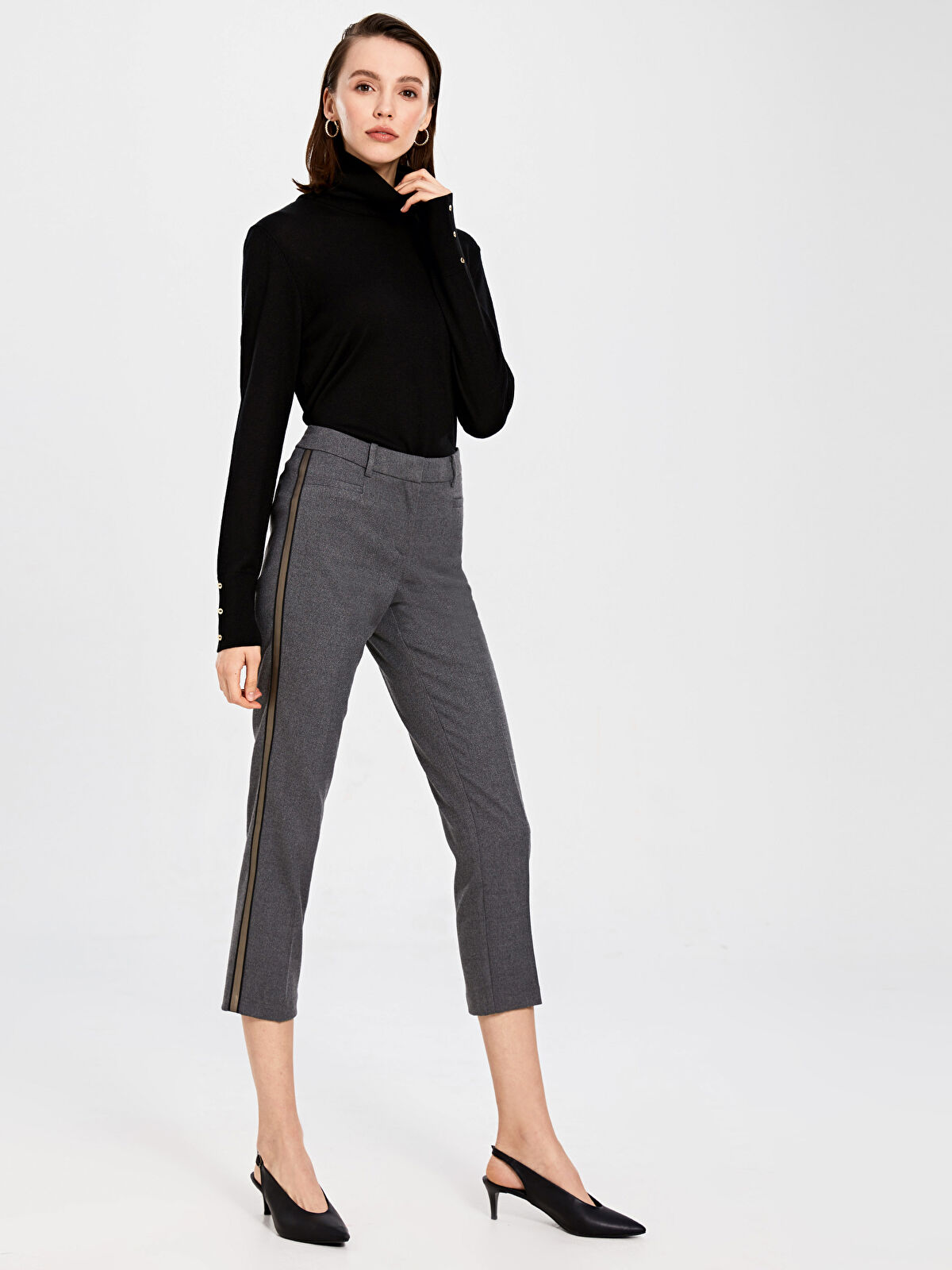 Şerit Detaylı Cigarette Kumaş Pantolon