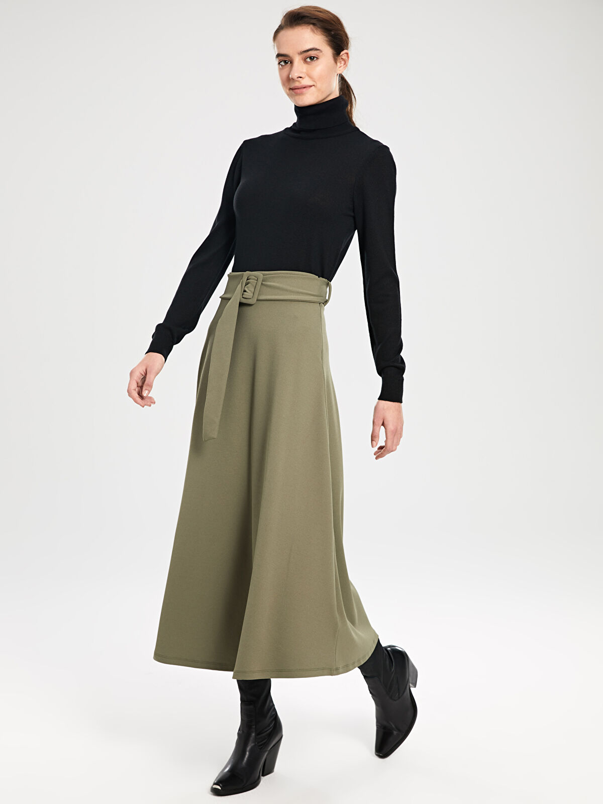 MODEST Düz Krep Kadın Etek