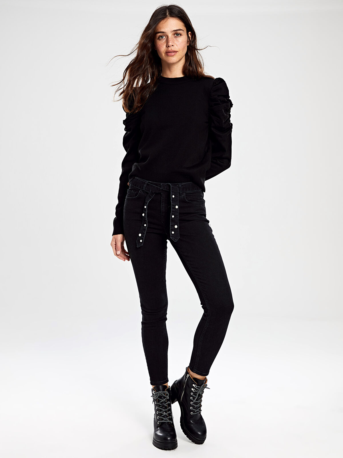 Kemerli Dar Kadın Jean Pantolon