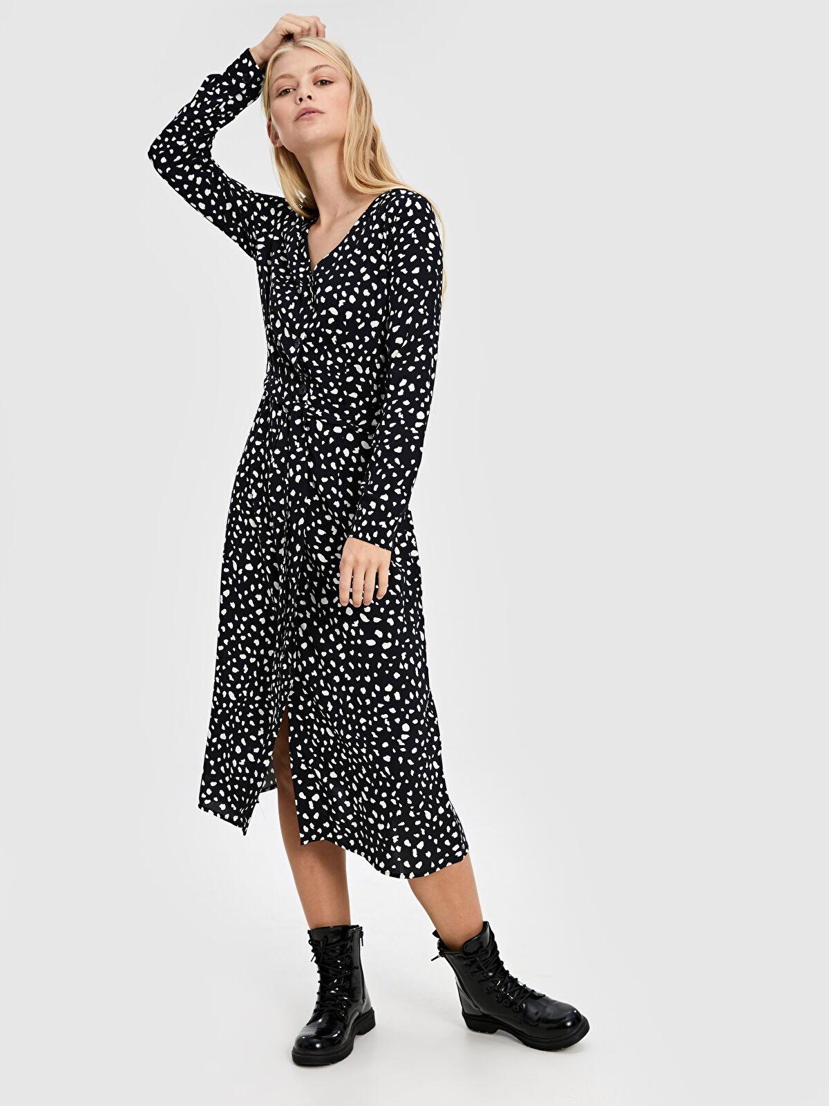 Desenli Kuşaklı Viskon Elbise