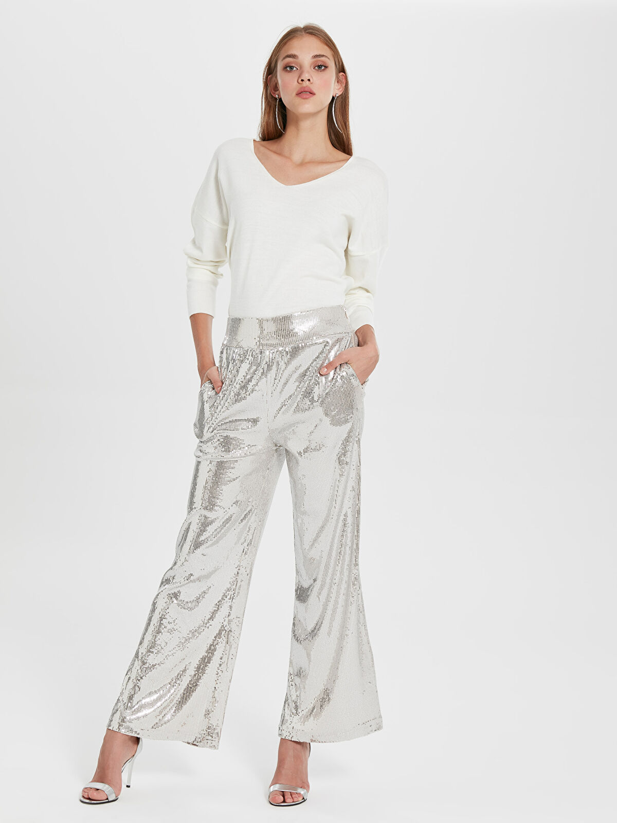 QUZU Yüksek Bel Standart Fit Cep Detaylı Kadın Pantolon QUZU Yüksek Bel Standart Fit Cep Detaylı Kadın Pantolon