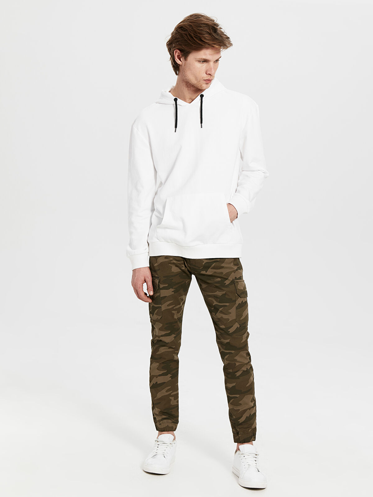 Slim Fit Kamuflaj Desenli Jogger Erkek Pantolon Slim Fit Kamuflaj Desenli Jogger Erkek Pantolon