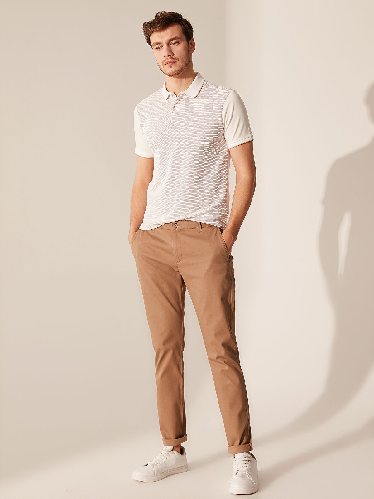 Slim Fit Dokulu Erkek Pantolon