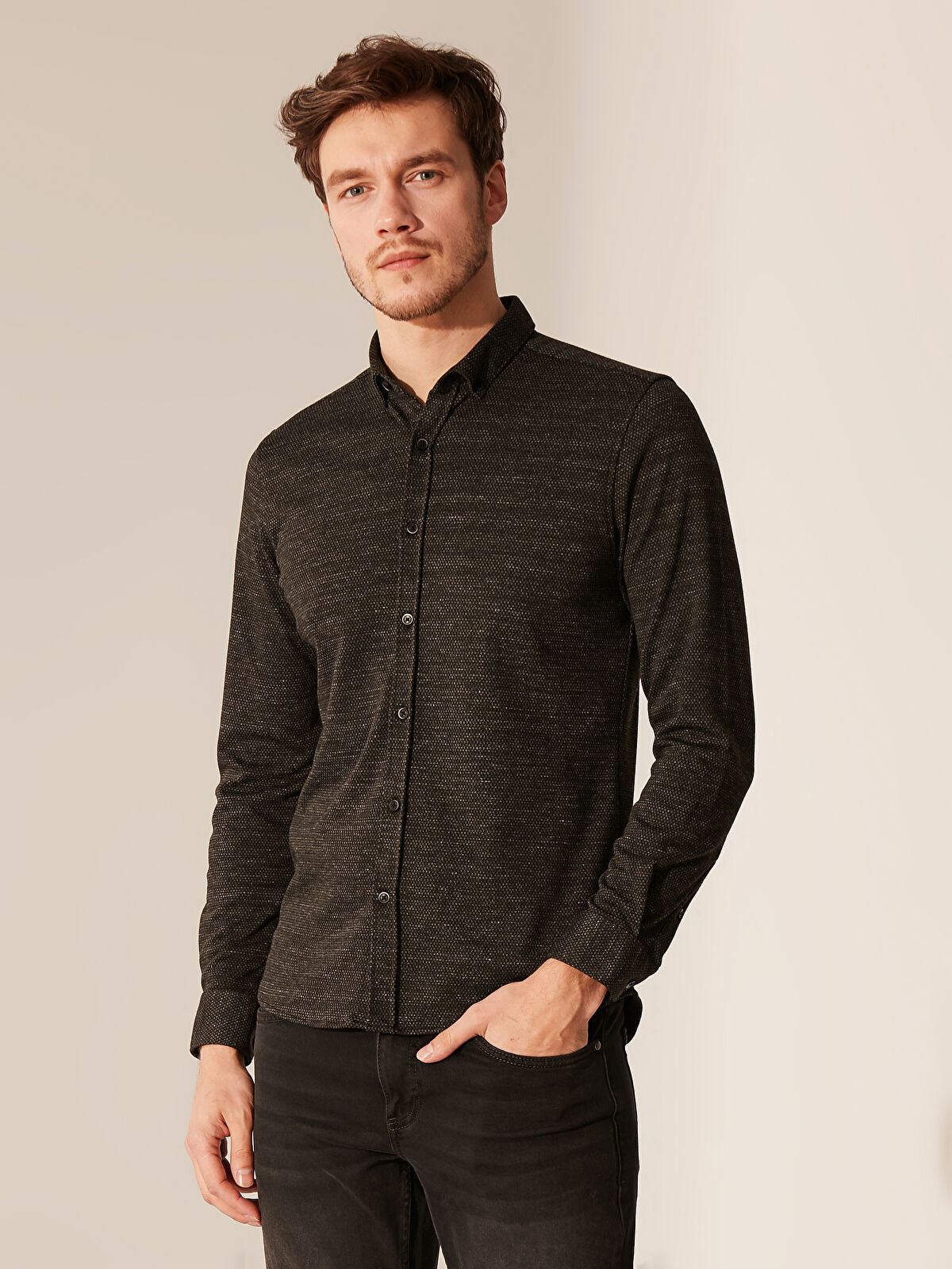 Slim Fit Dokulu Gömlek