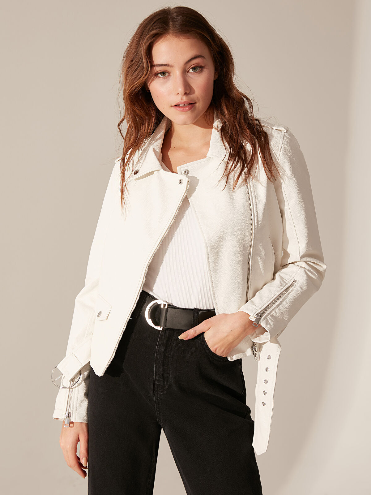 LCW CASUAL Gömlek Yaka Uzun Kollu Kadın Deri Görünümlü Mont