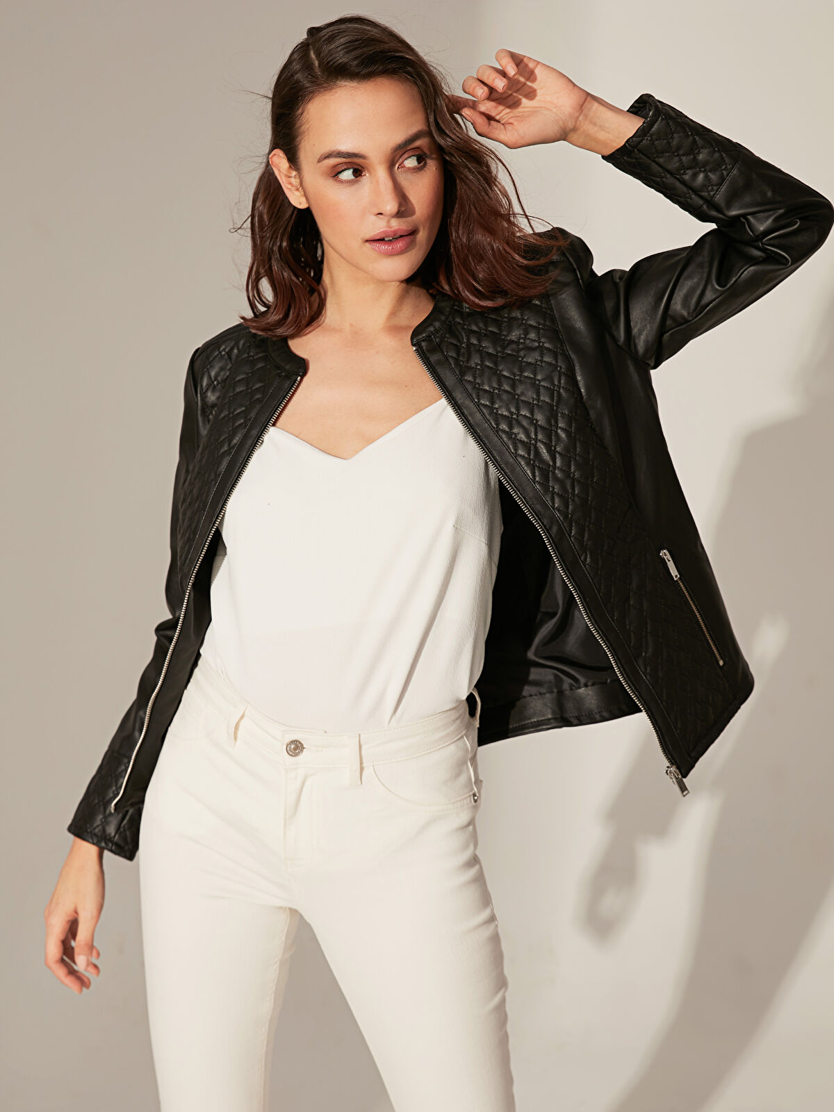 LCW CLASSIC Uzun Kollu Kadın Deri Görünümlü Mont