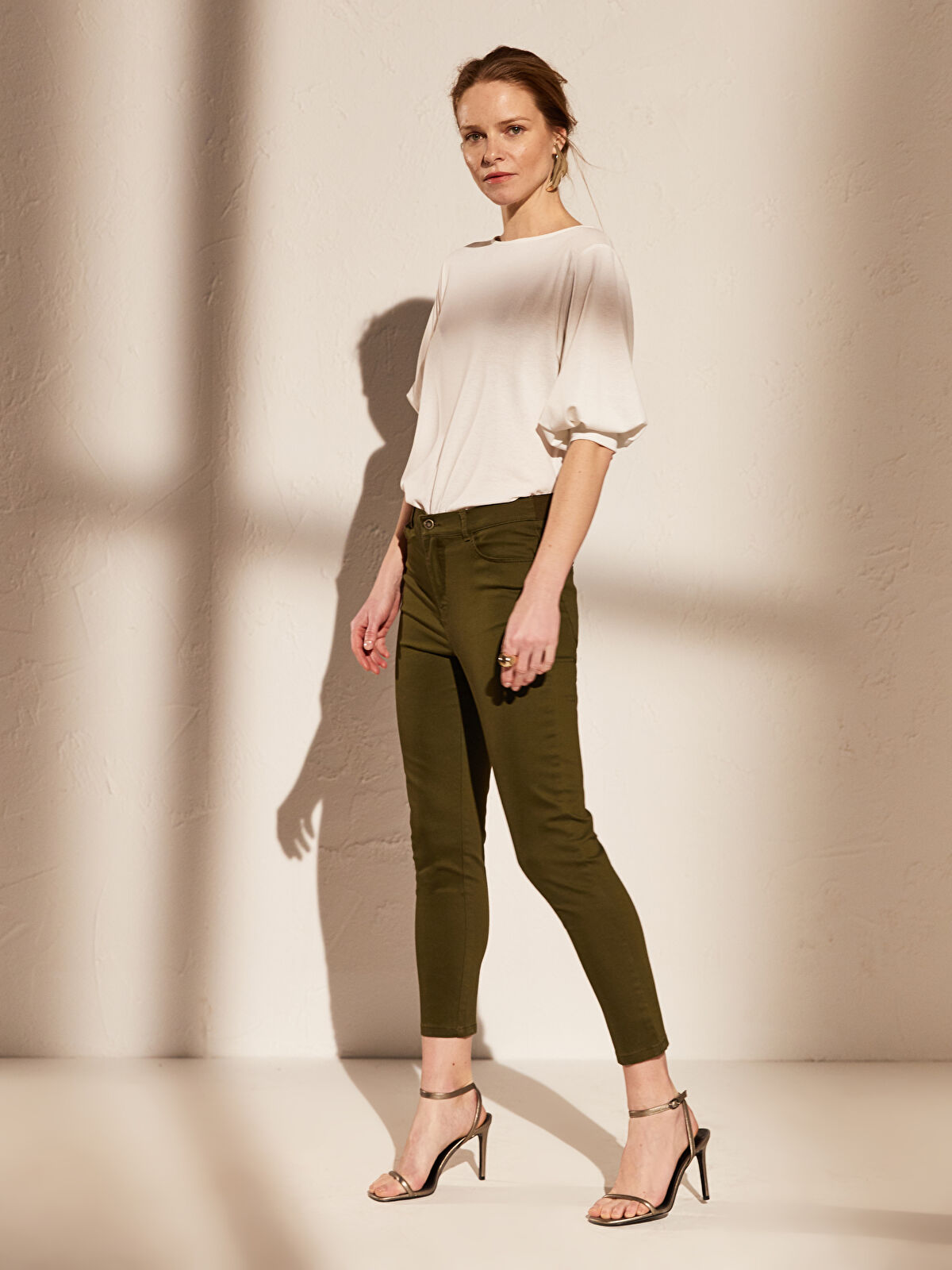 LCW BASIC Ekstra Dar Fit Kadın Pantolon LCW BASIC Ekstra Dar Fit Kadın Pantolon