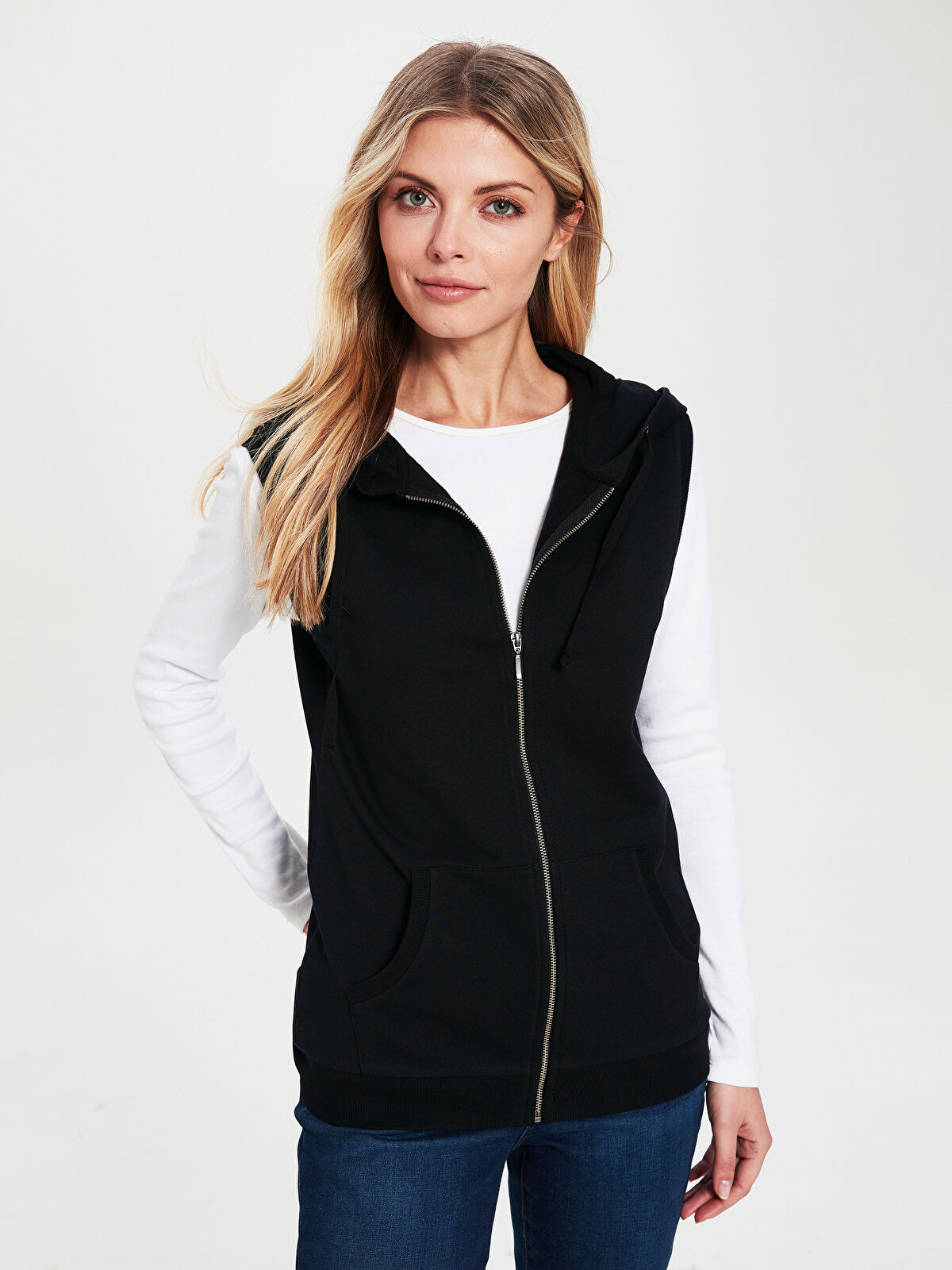 LCW BASIC Kapüşonlu Düz Kadın Yelek