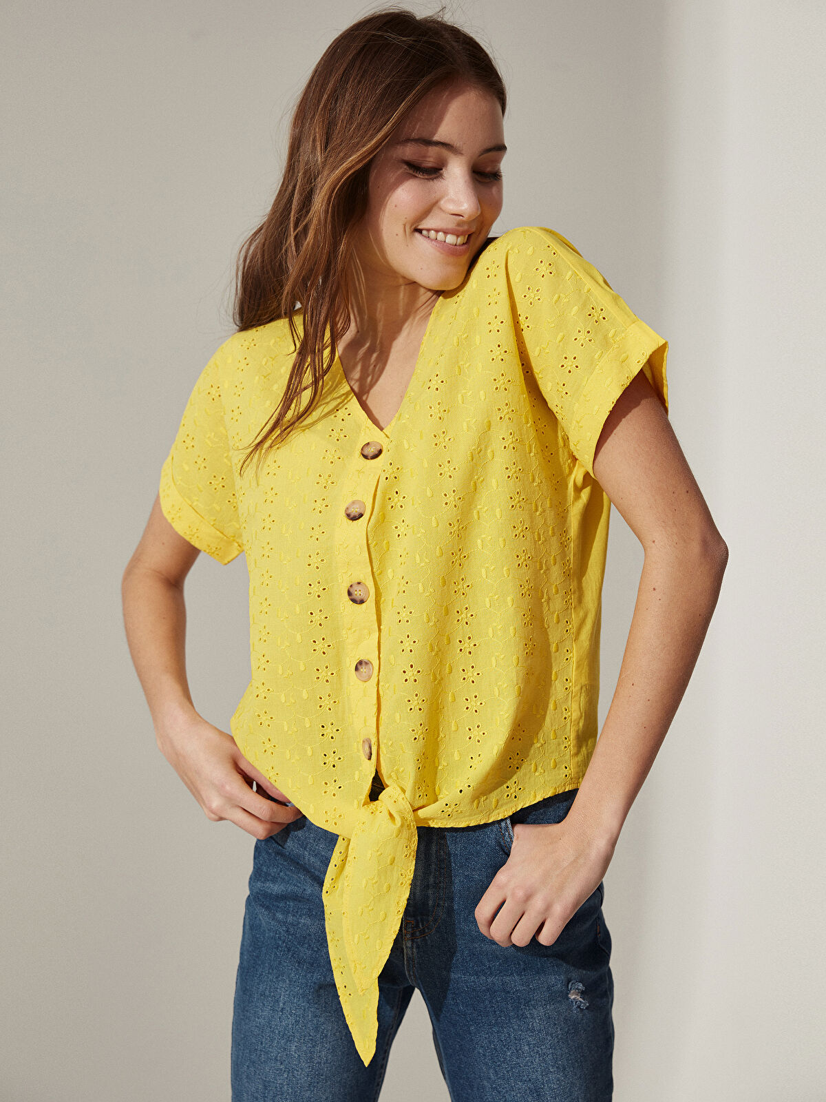 Beli Bağlama Detaylı Fistolu Bluz